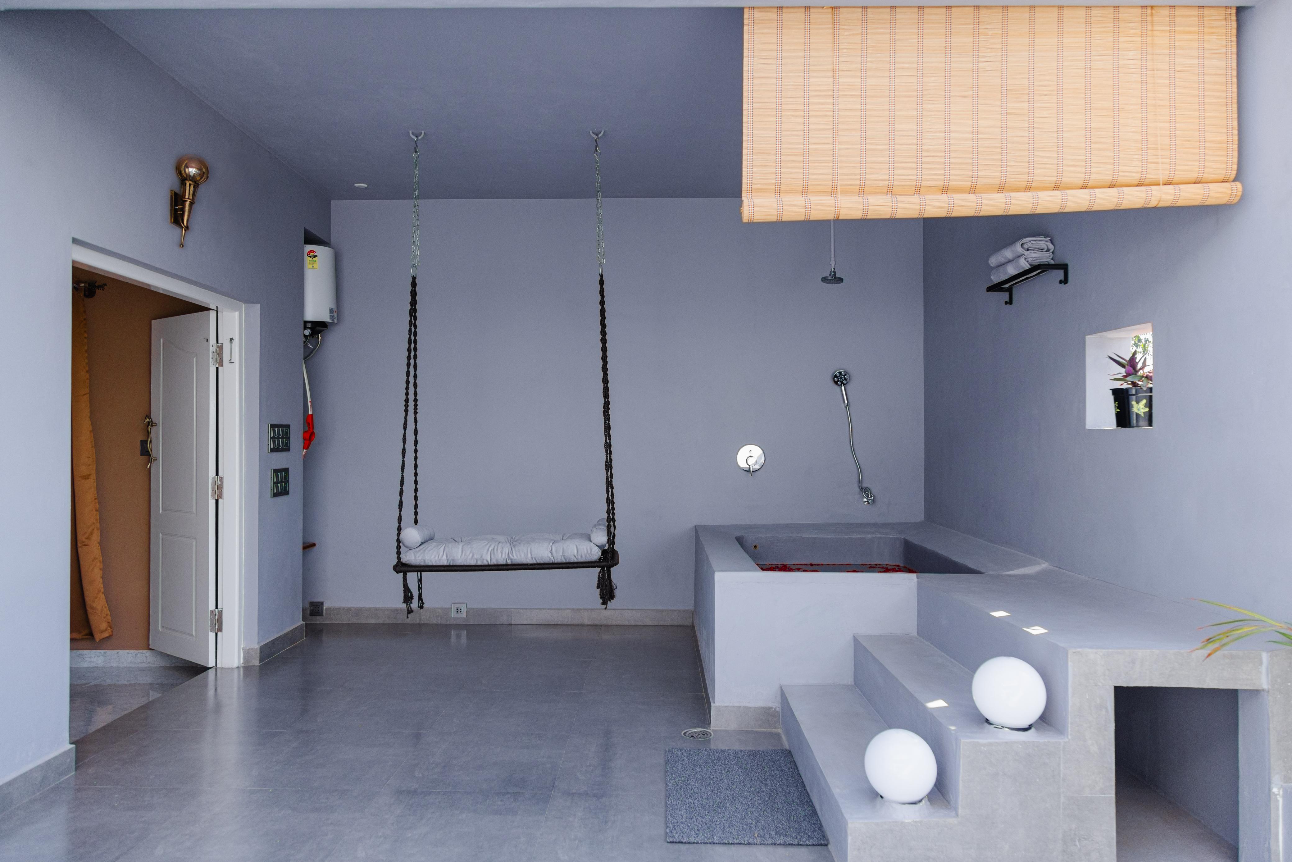 Moonlight Manor Luxury Escape 𝗕𝗢𝗢𝗞 Bangalore Villa