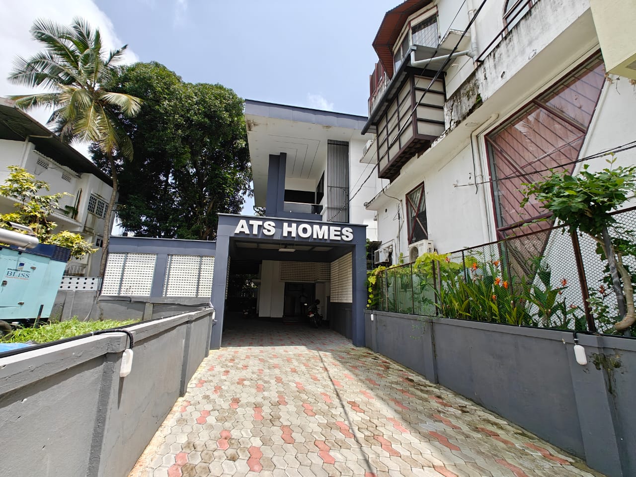 Ats Legacy Rooms 𝗕𝗢𝗢𝗞 Cochin Lodge