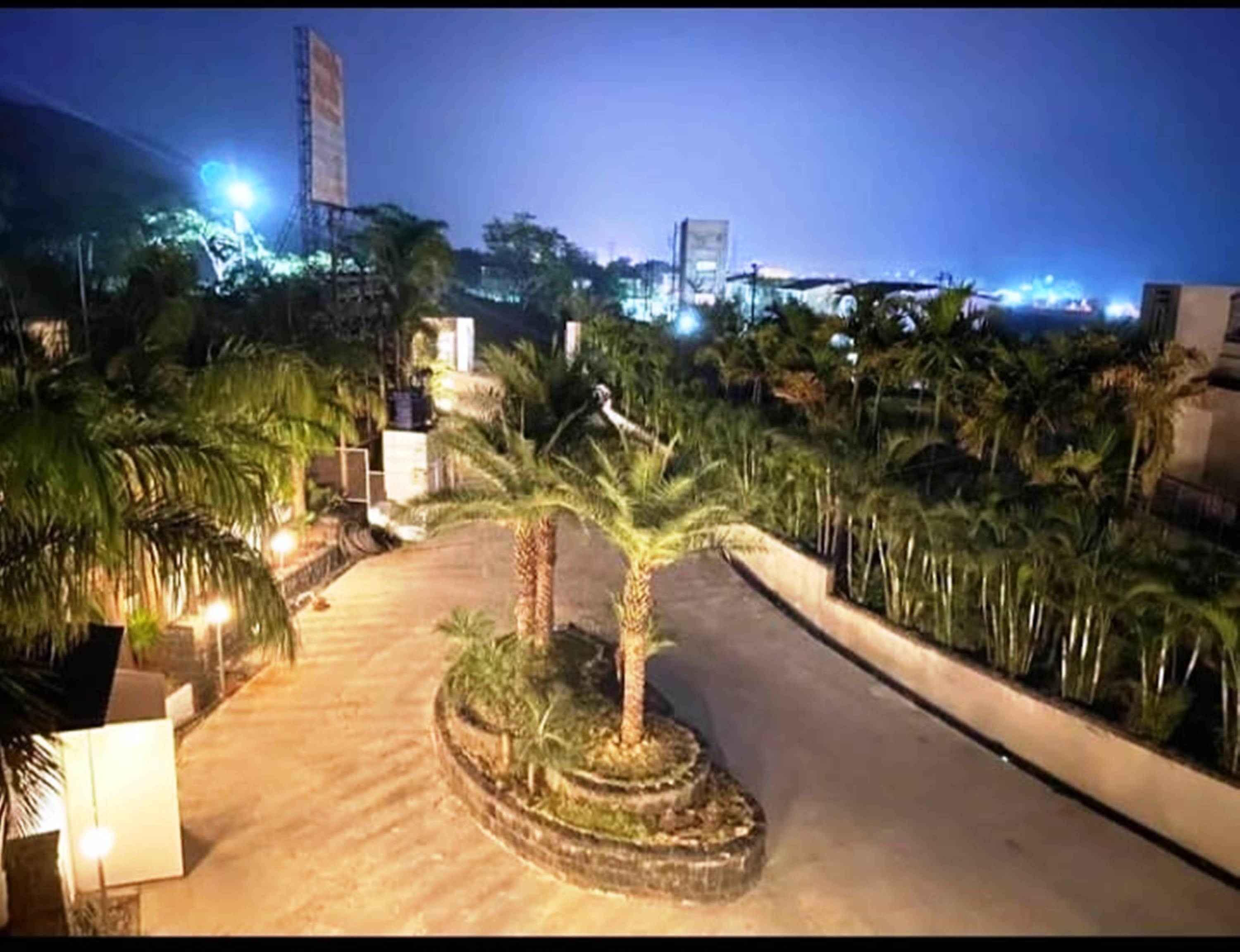 Alexa Villa with Pvt Pool, Lonavala 𝗕𝗢𝗢𝗞 Lonavala Villa