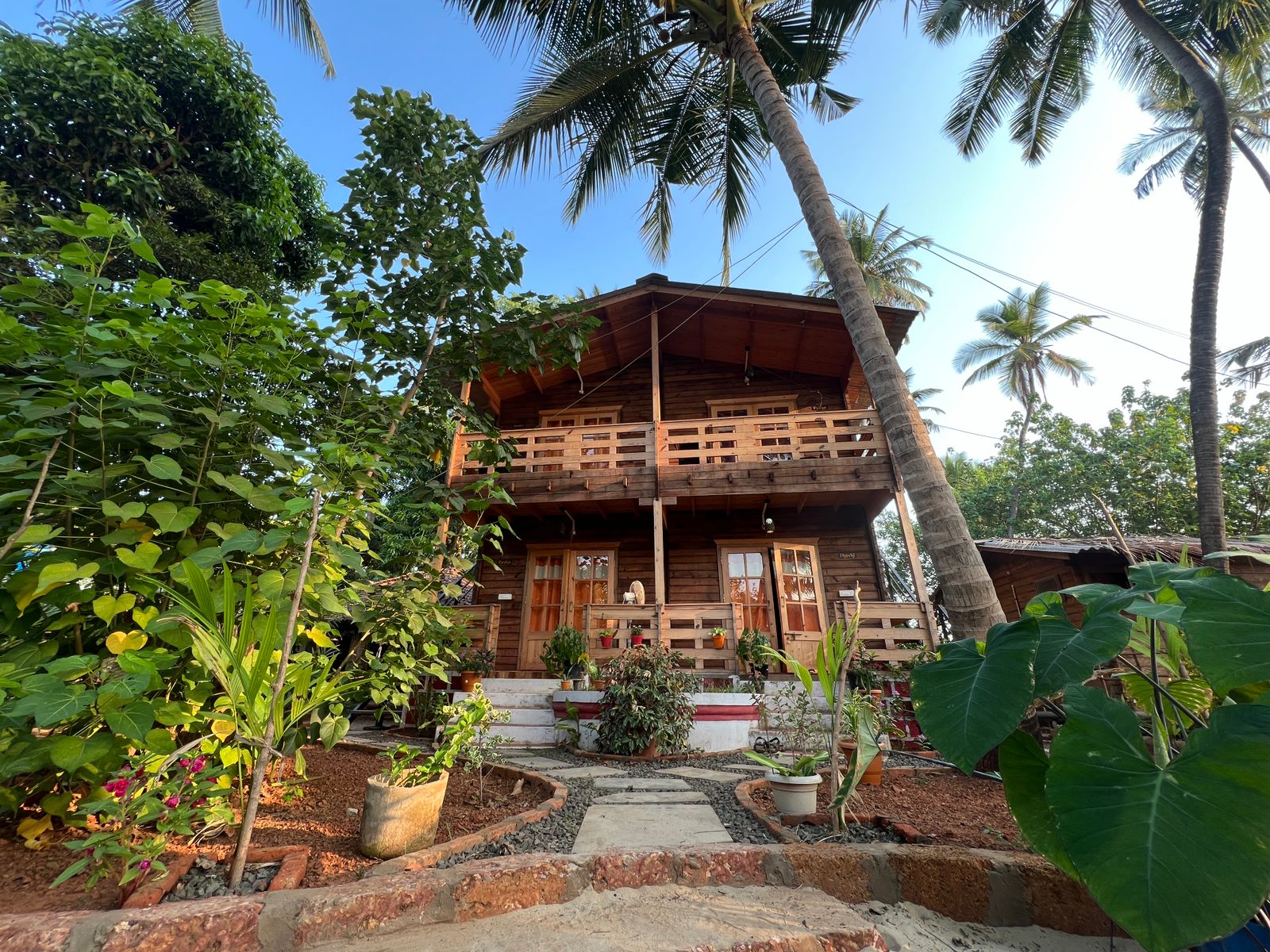 Mitray Holiday Homes | Wooden Cottages 𝗕𝗢𝗢𝗞 Malvan Homestay