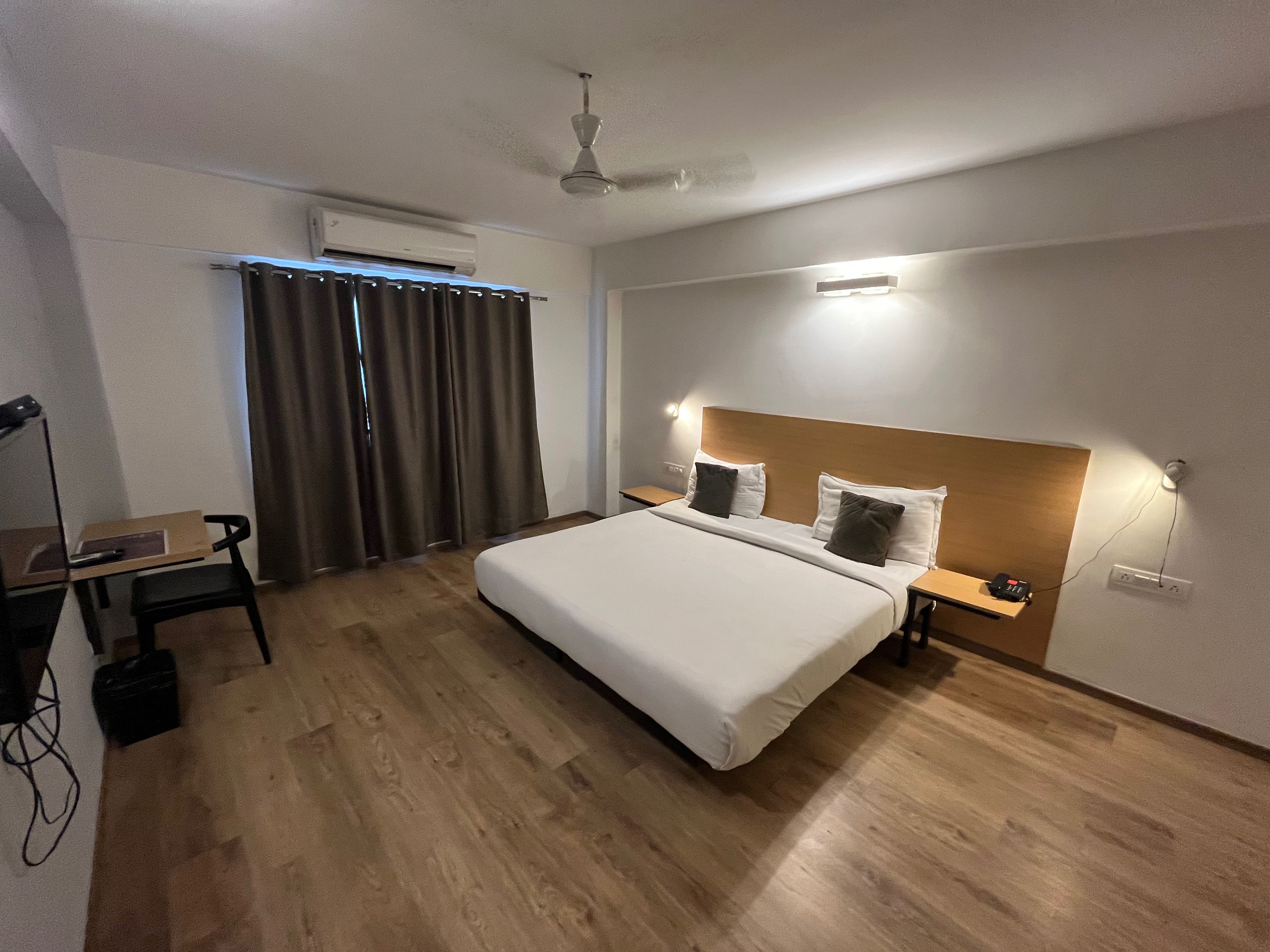 Palette Season Mall Formerly Tupe Capital Hotel Pune - Reviews, Photos ...