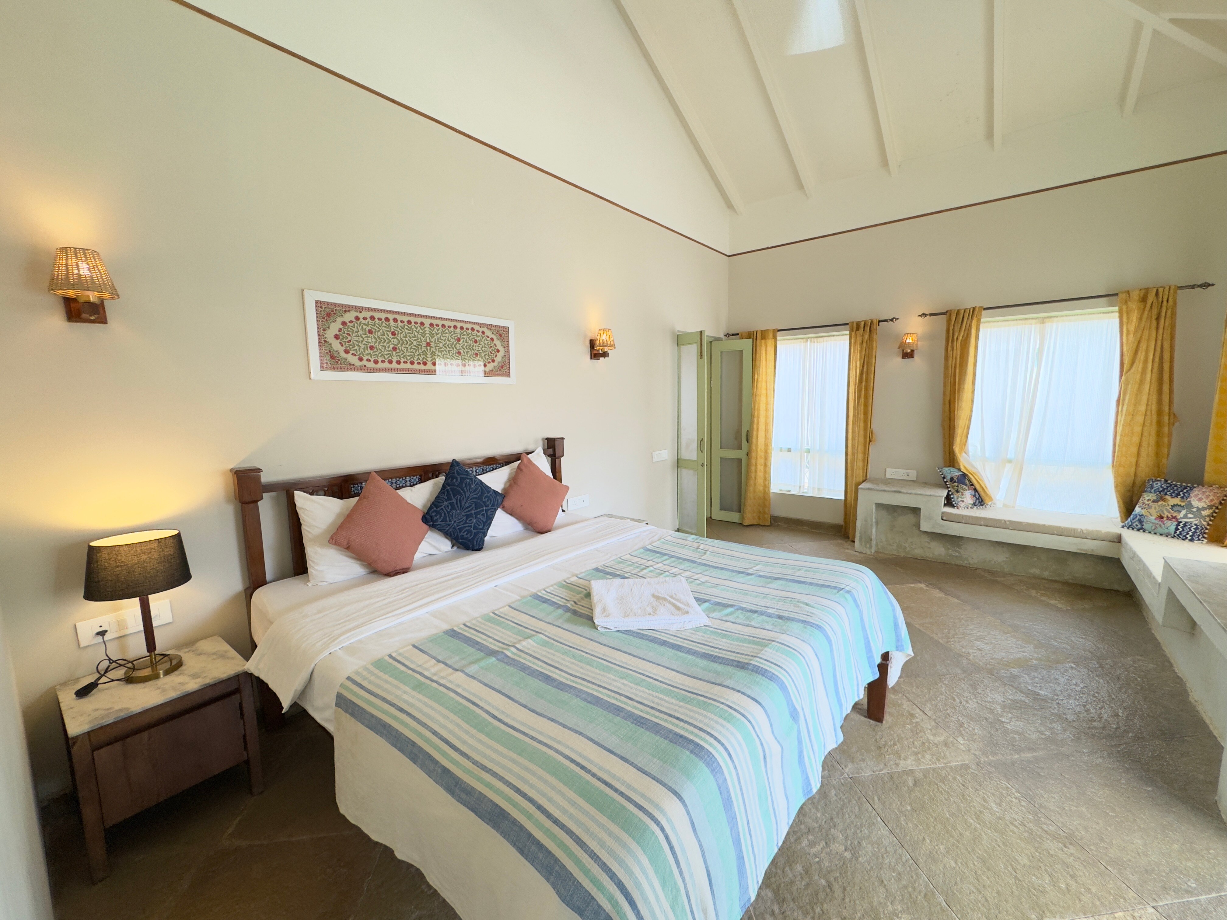 Villa Calcutta- House of Dev & Paro by Purple Door 𝗕𝗢𝗢𝗞 Goa Villa