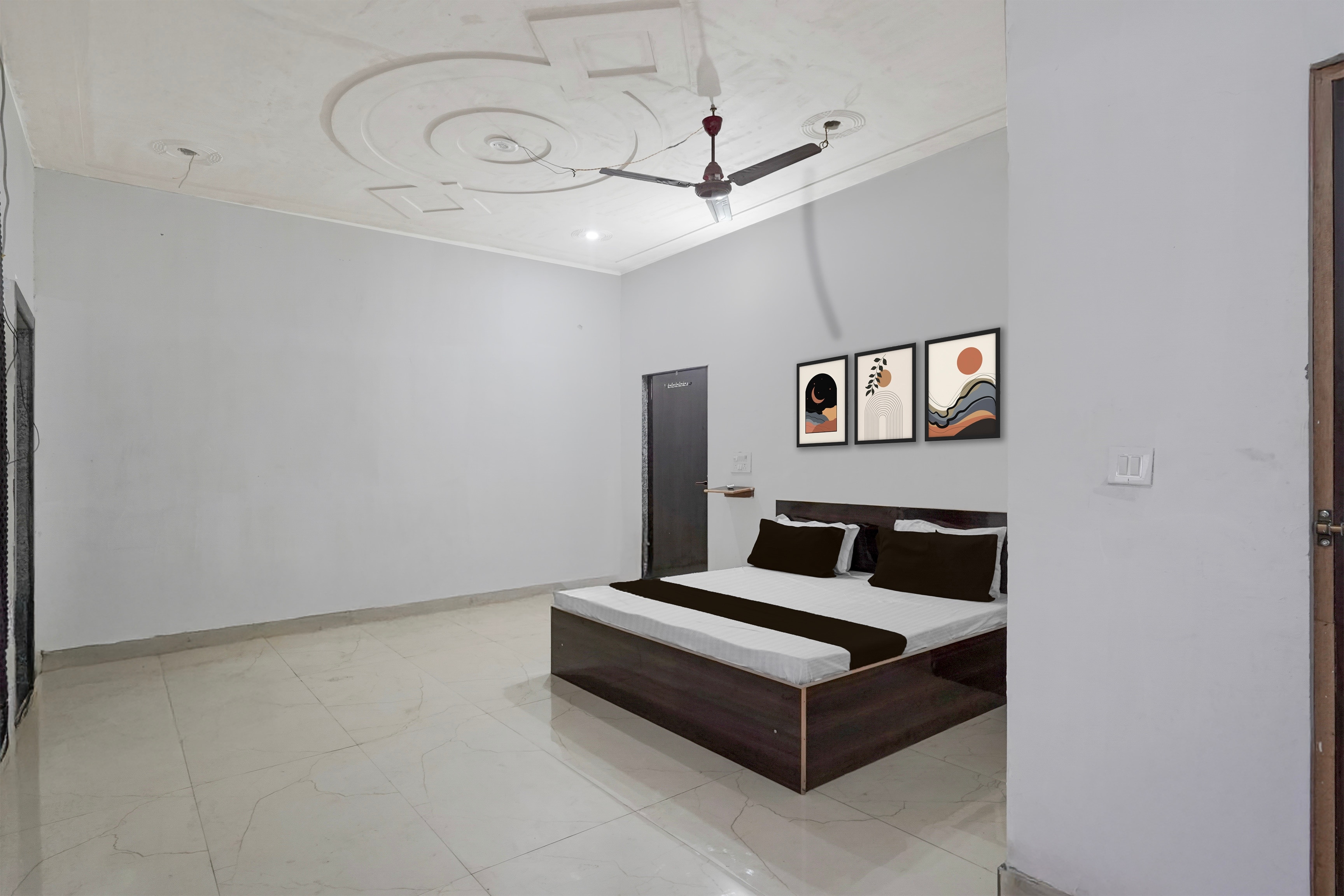 Hotel O by OYO UP 85 𝗕𝗢𝗢𝗞 Mat Hotel