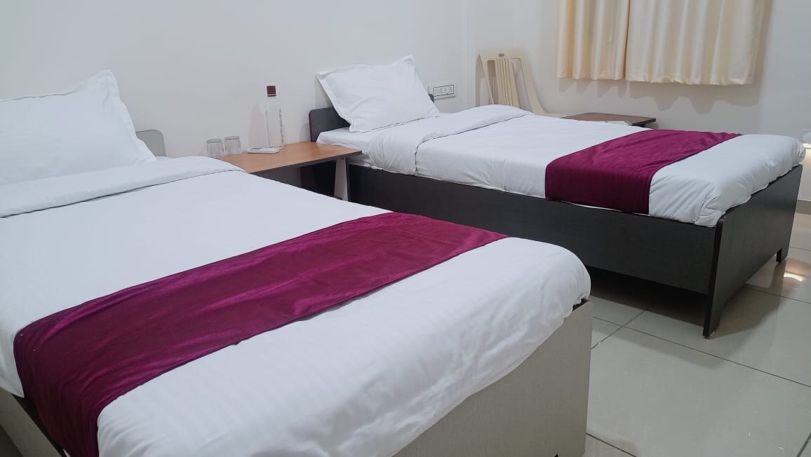 HOTEL SEVEN BEACH INN 𝗕𝗢𝗢𝗞 Mandvi Kutch Hotel