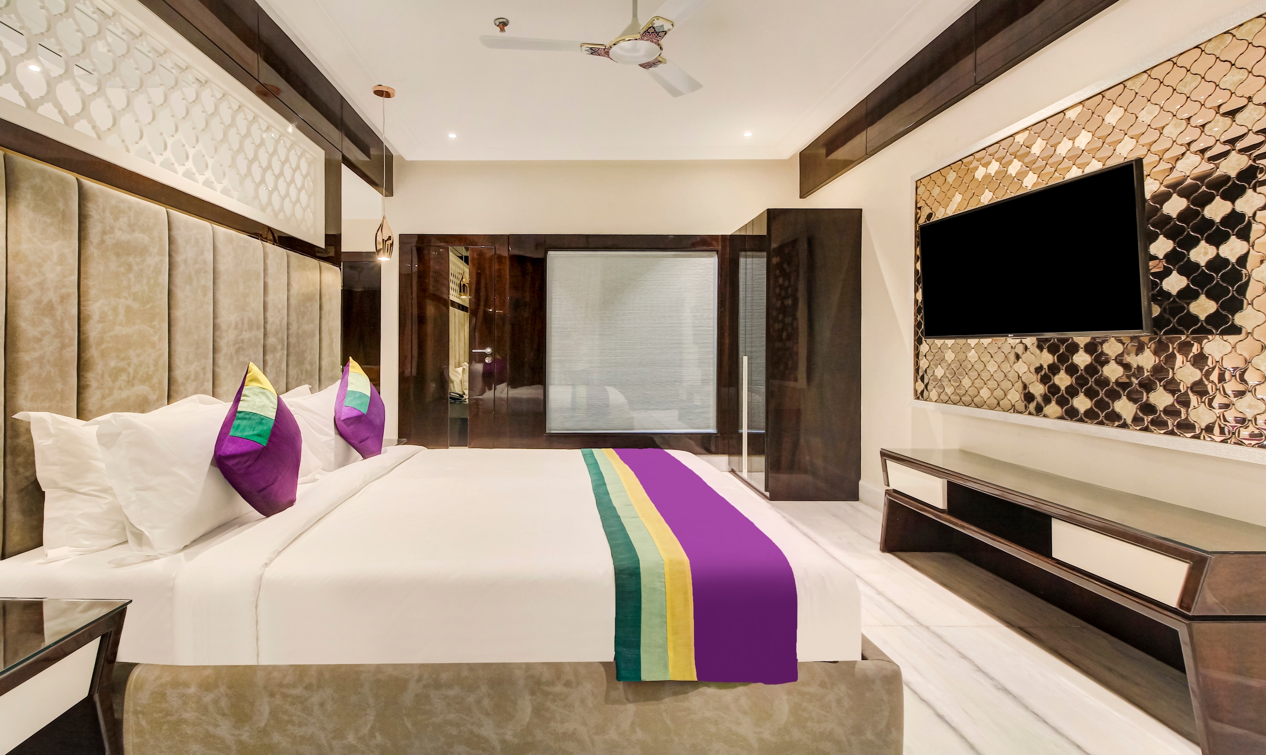 Treebo Premium Tahoora International 𝗕𝗢𝗢𝗞 Kolkata Hotel
