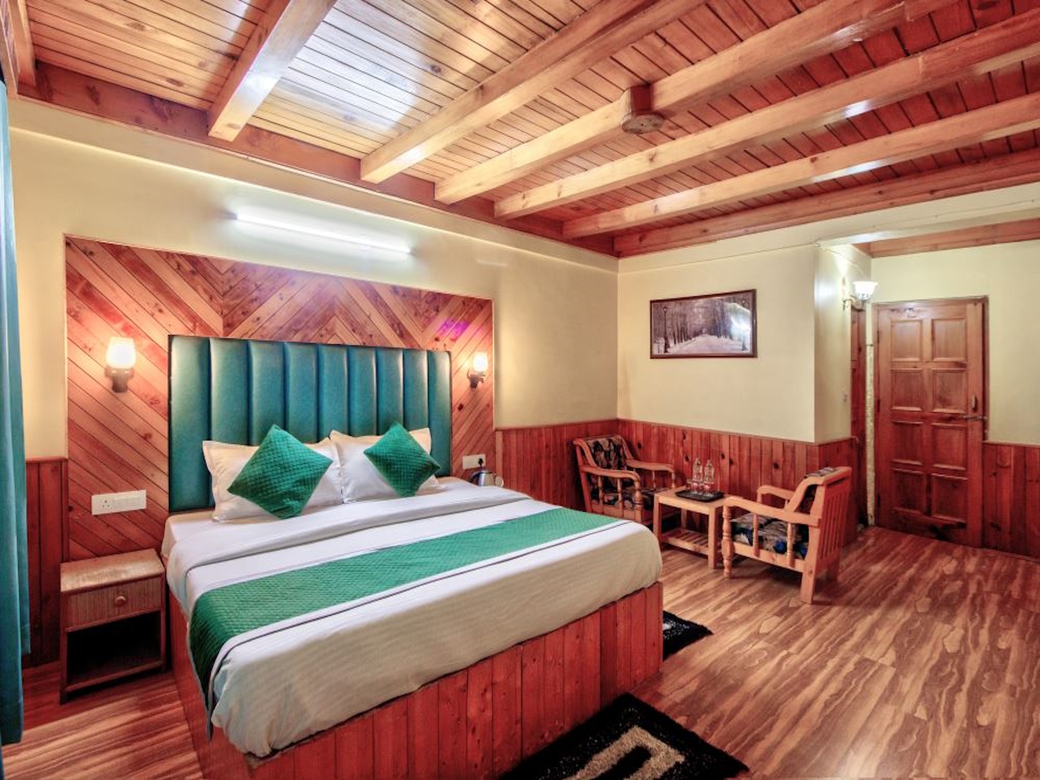 Aarnaa Cottages-Manali 𝗕𝗢𝗢𝗞 Manali Cottage