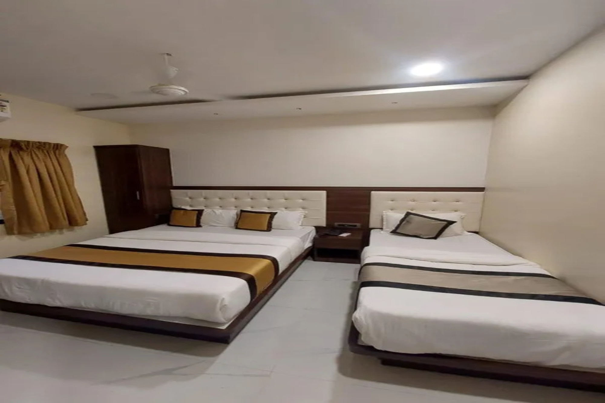 FabHotel Majestic Crest 𝗕𝗢𝗢𝗞 Mumbai Hotel