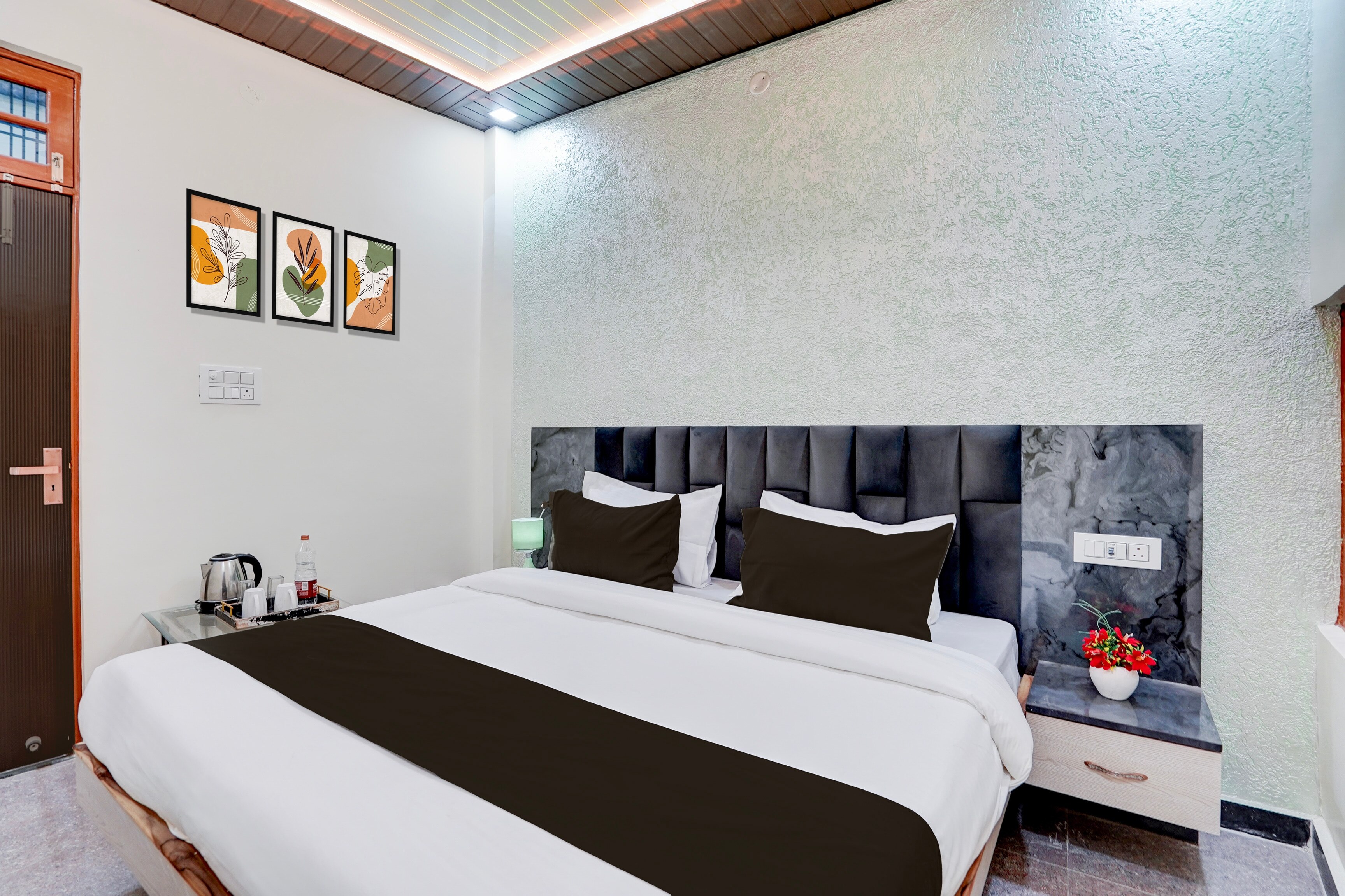 Hotel O Snerola Family Hotel 𝗕𝗢𝗢𝗞 Mampur Bana Hotel