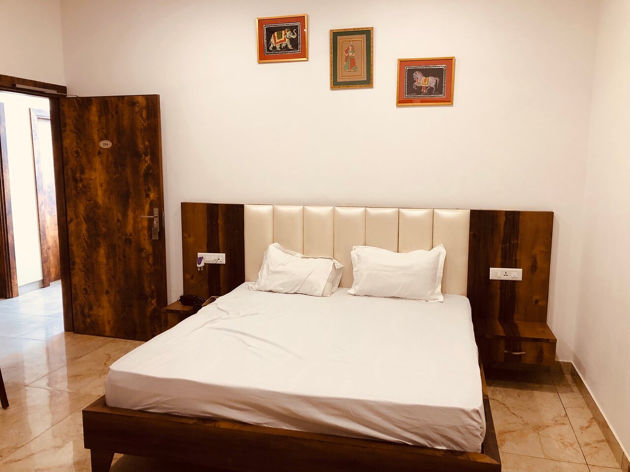 Riyasat E Rana 𝗕𝗢𝗢𝗞 Sirhind Hotel