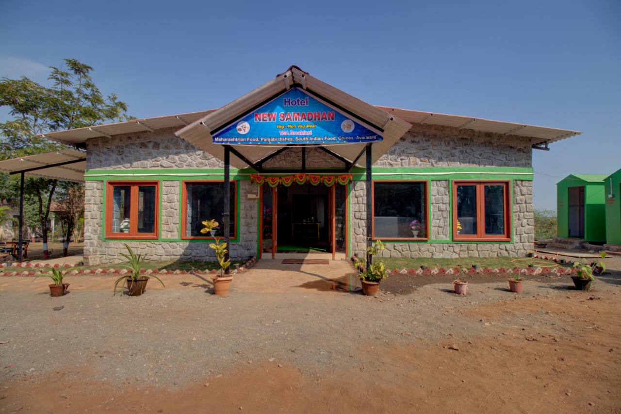 HOTEL NEW SAMADHAN 𝗕𝗢𝗢𝗞 Bhandardara Resort