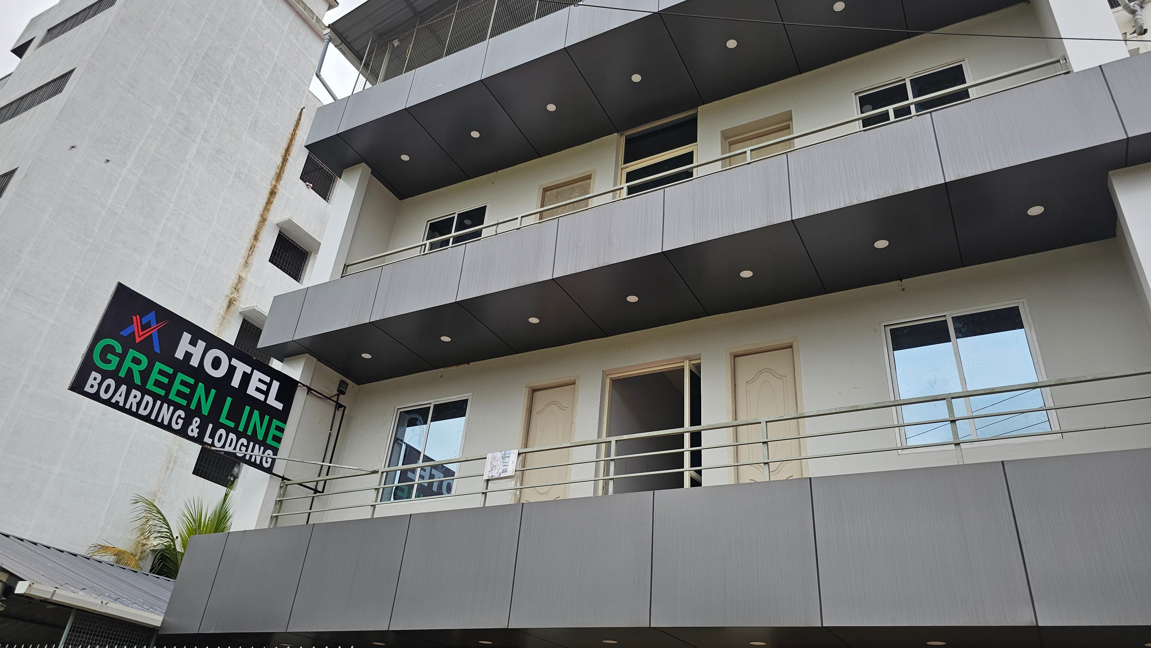 Hotel Green Line 𝗕𝗢𝗢𝗞 Mangalore Homestay