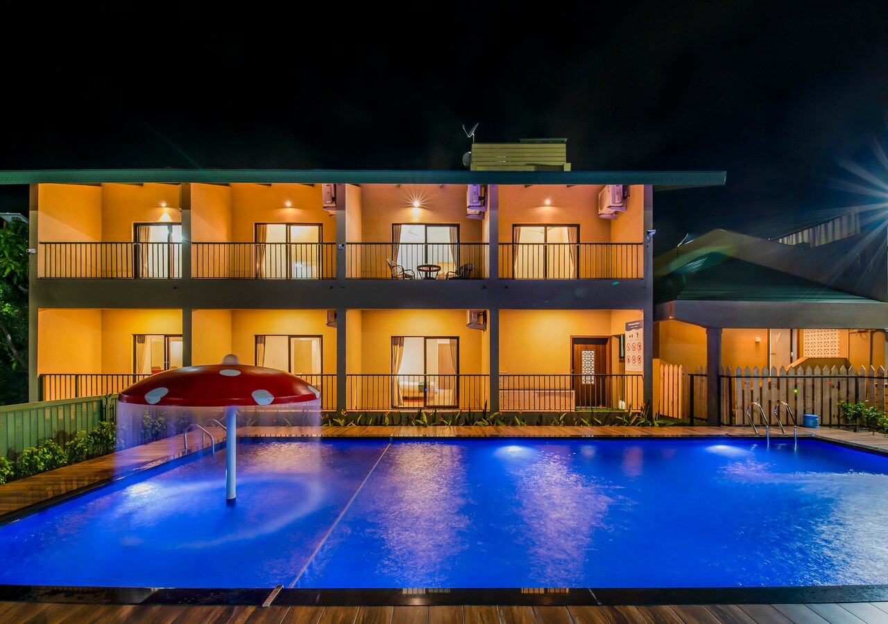 SaffronStays Amaltas Nashik 𝗕𝗢𝗢𝗞 Nashik Villa