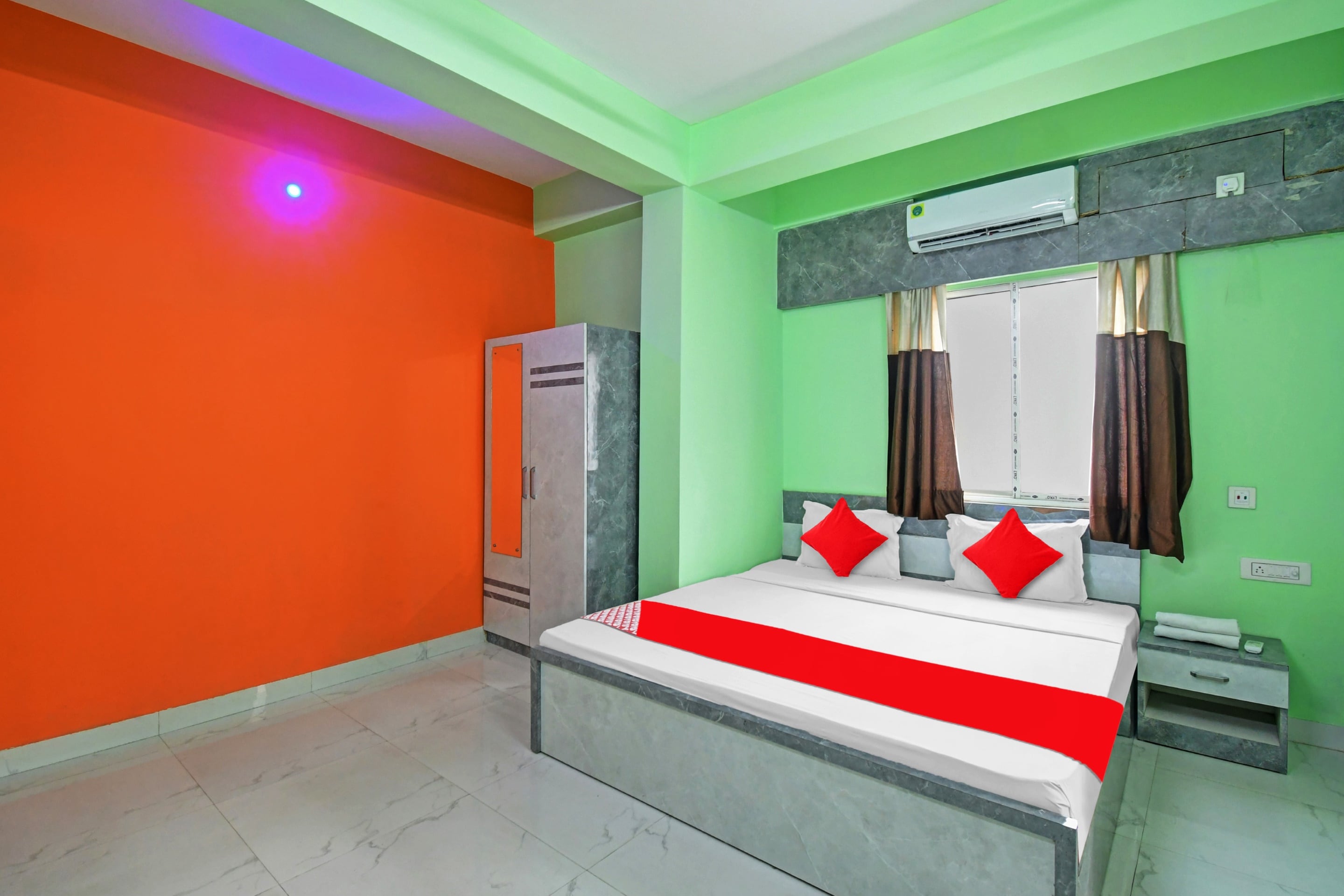 Hotel O 7 Dayz Inn 𝗕𝗢𝗢𝗞 Kolkata Hotel