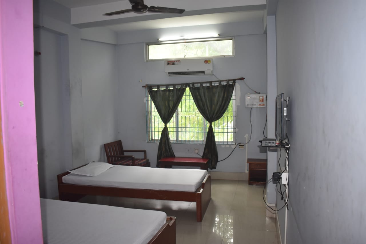 Hotel Bluemoon,Golaghat 𝗕𝗢𝗢𝗞 Golaghat Hotel