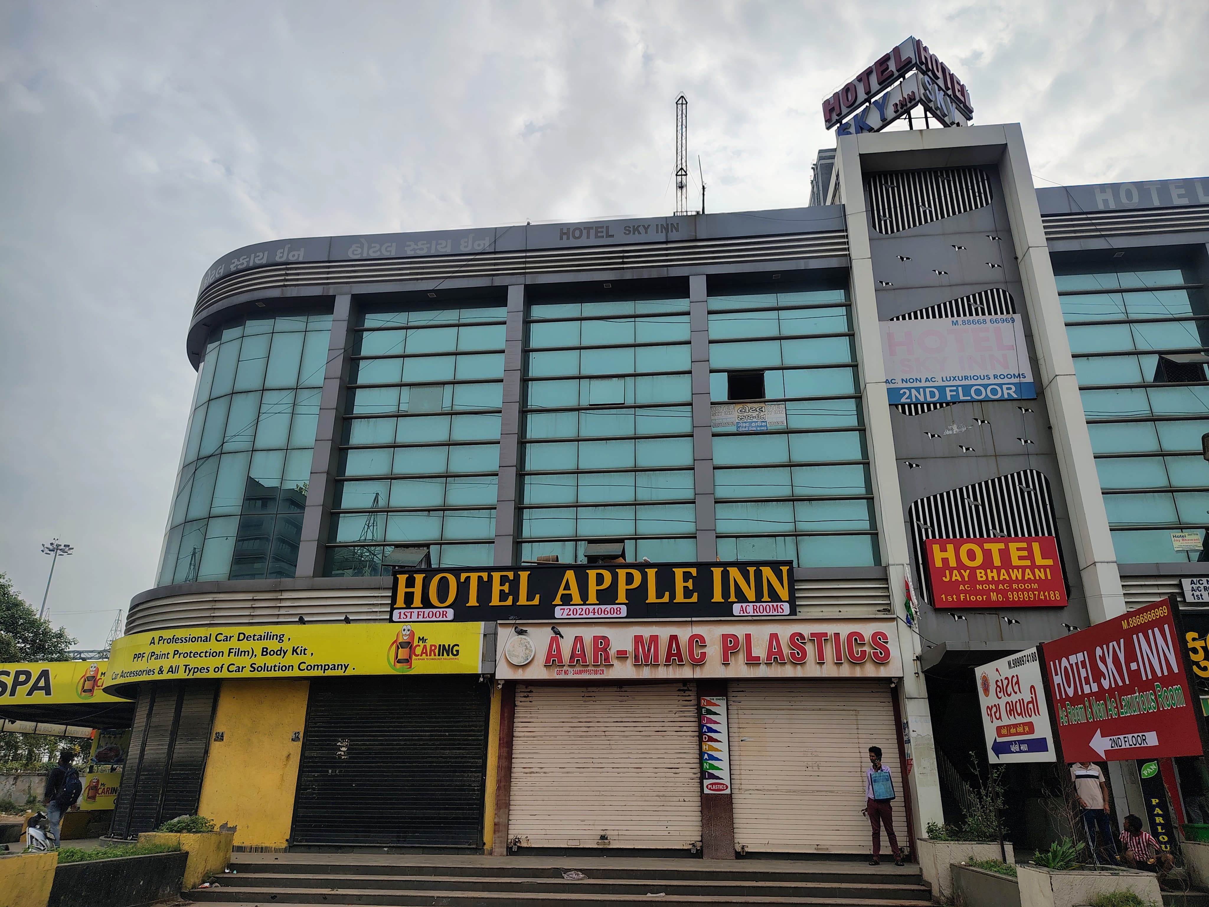 Hotel Apple Inn Nikol 𝗕𝗢𝗢𝗞 Ahmedabad Hotel