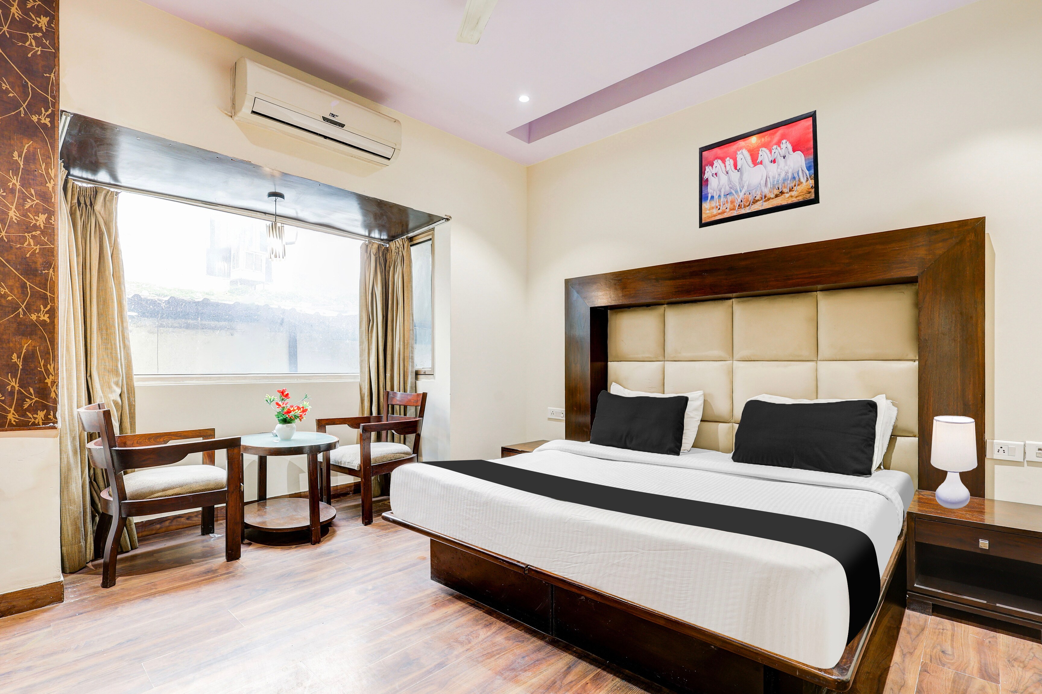 Townhouse Oak Sector 25 Gurgaon Hotel Gurgaon - Reviews, Photos & Offer