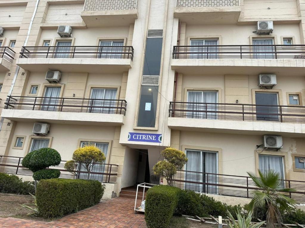 Krishna Mahal Harmony 𝗕𝗢𝗢𝗞 Vrindavan Homestay