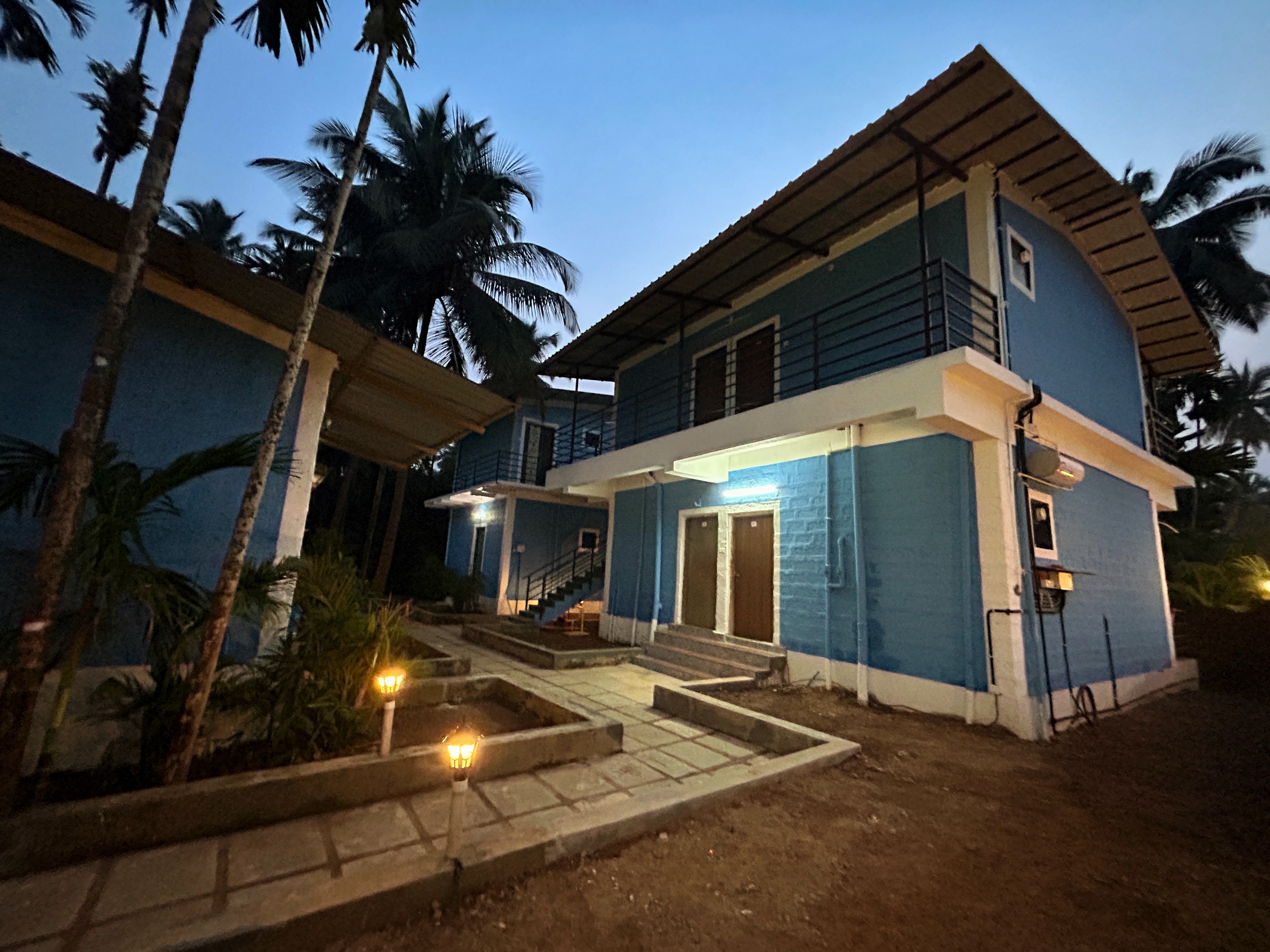 Beach Symphony Resort 𝗕𝗢𝗢𝗞 Diveagar Resort