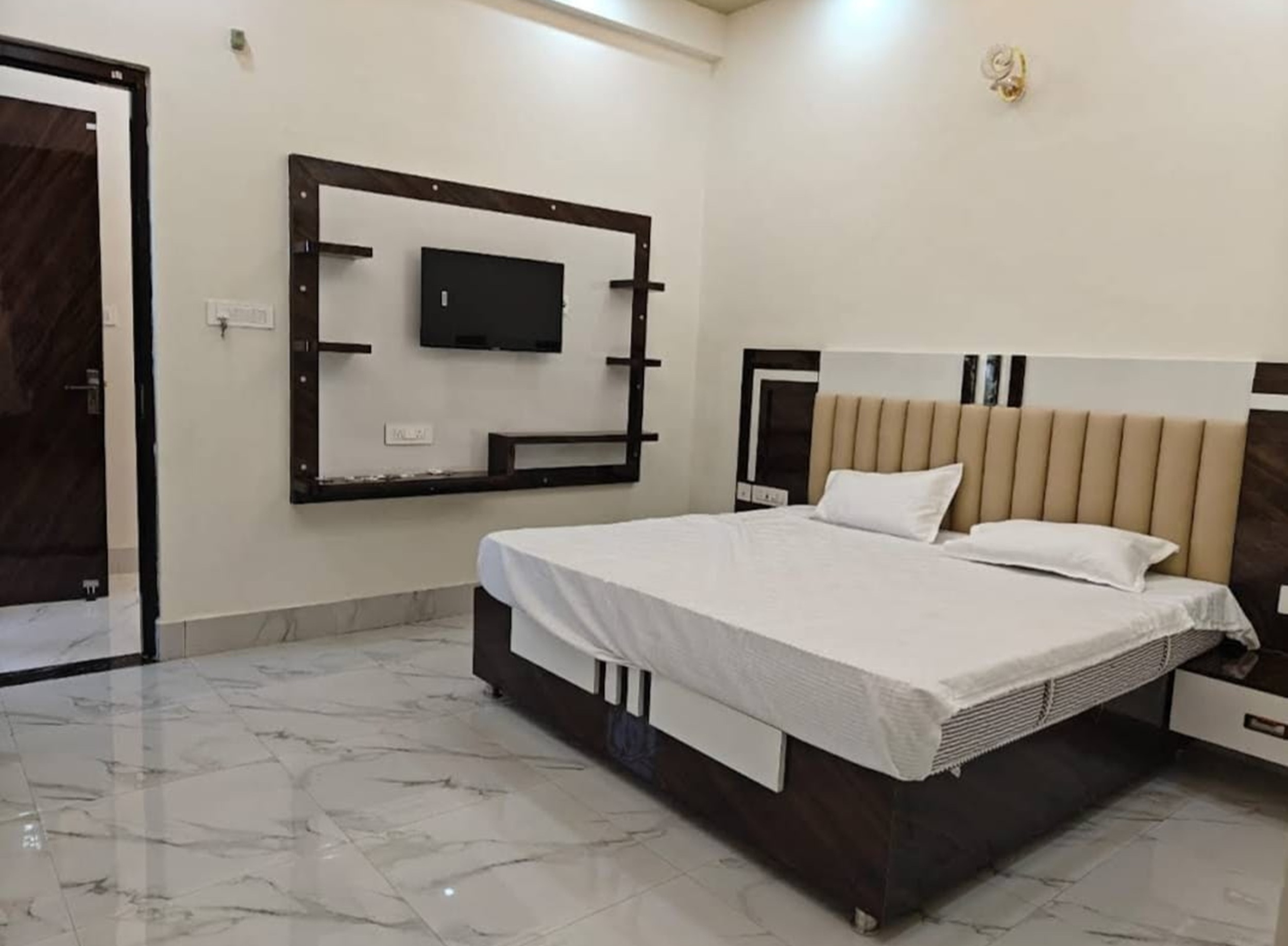Hotel Dev Shree Dham Vrindavan - Reviews, Photos & Offer