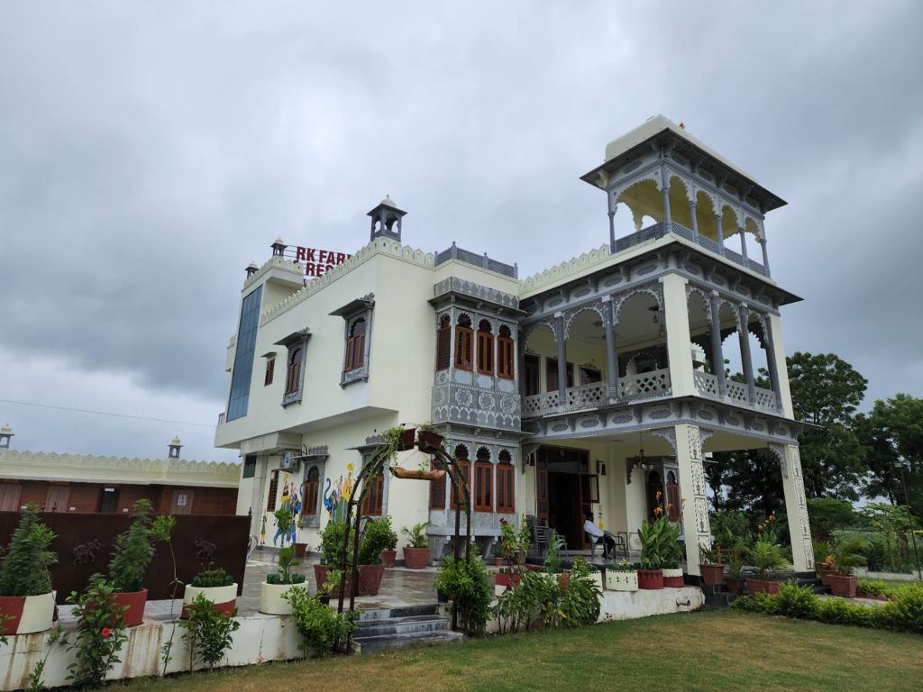 R.k.Farms & Resorts 𝗕𝗢𝗢𝗞 Chittorgarh Farm House
