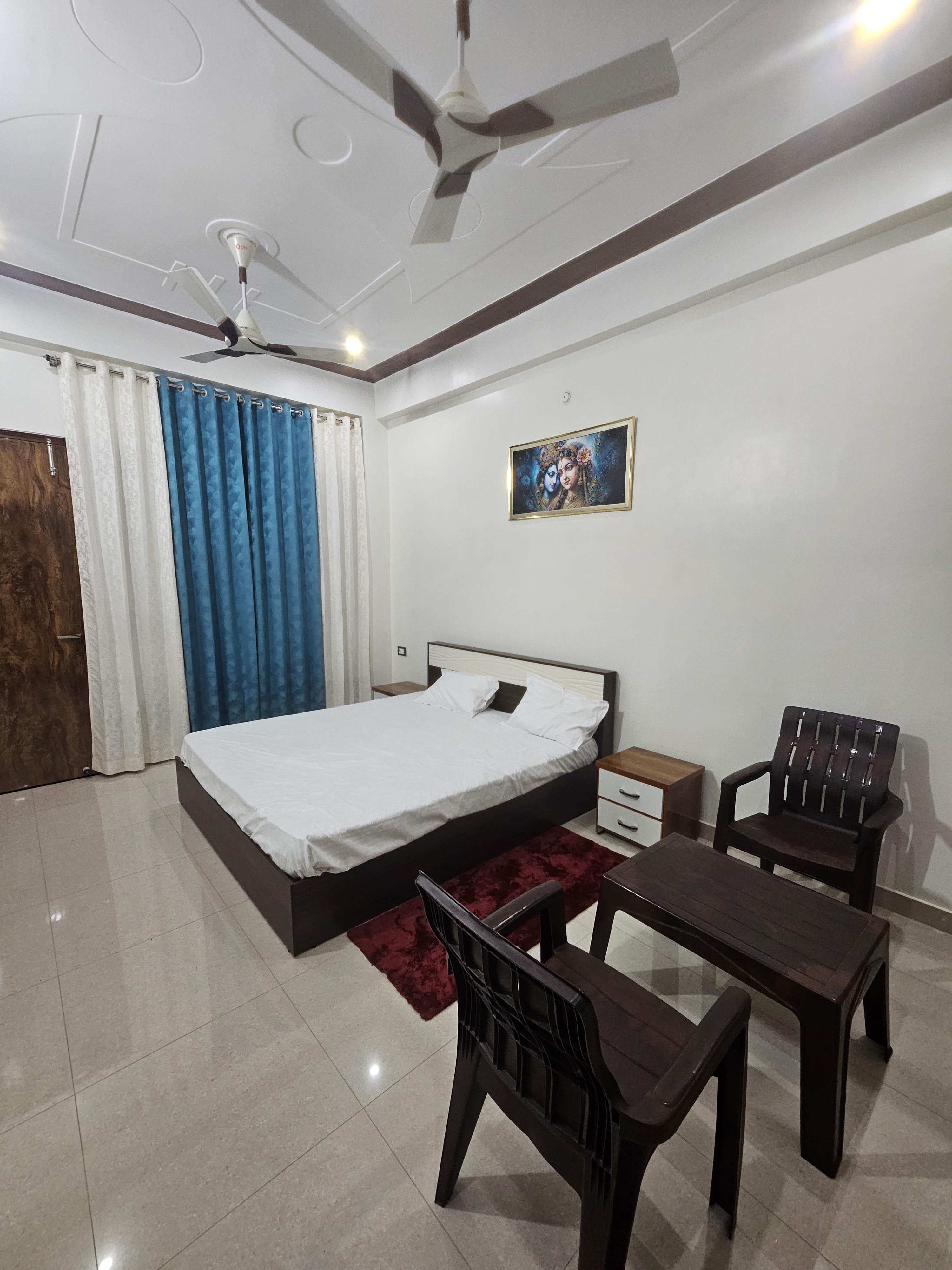 Amenities of Paawan Palace & Home stay