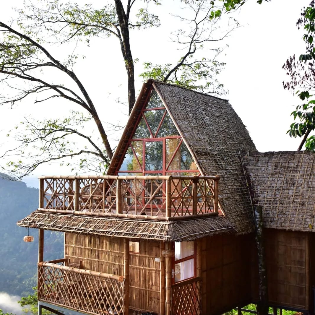 Meraki Tribe Heritage 𝗕𝗢𝗢𝗞 Munnar Cottage