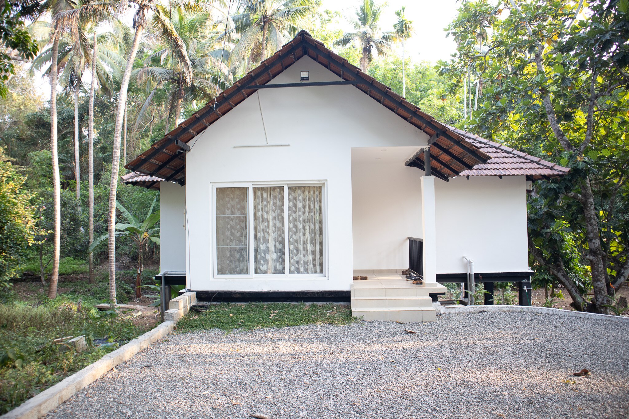 Peechi Views by Alchemy Homes 𝗕𝗢𝗢𝗞 Thrissur Cottage