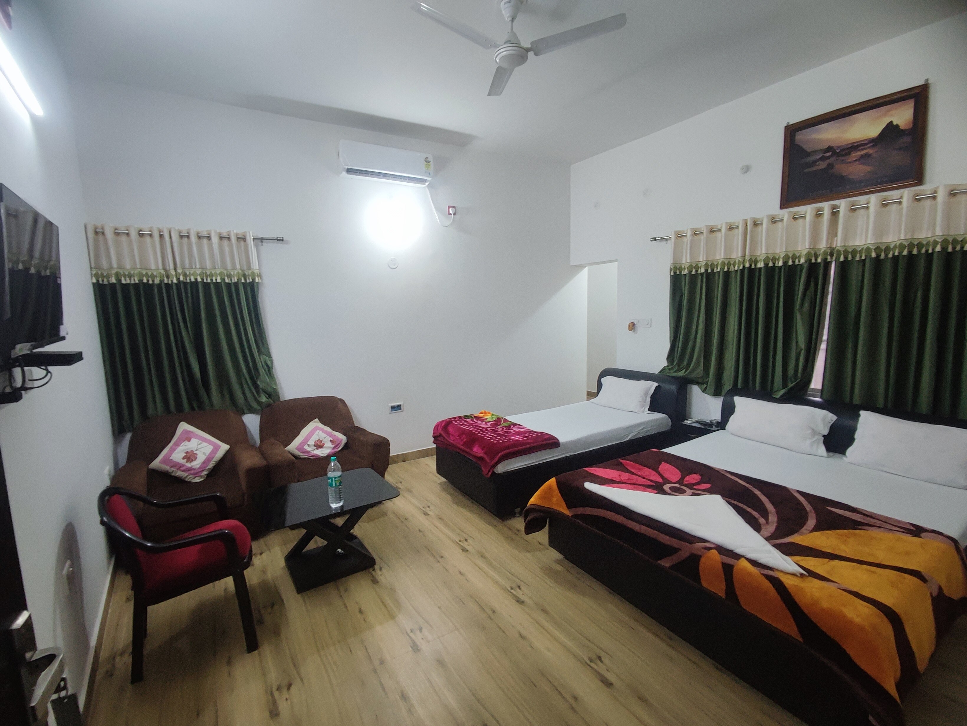 Executive`s inn 𝗕𝗢𝗢𝗞 Ranchi Guest House