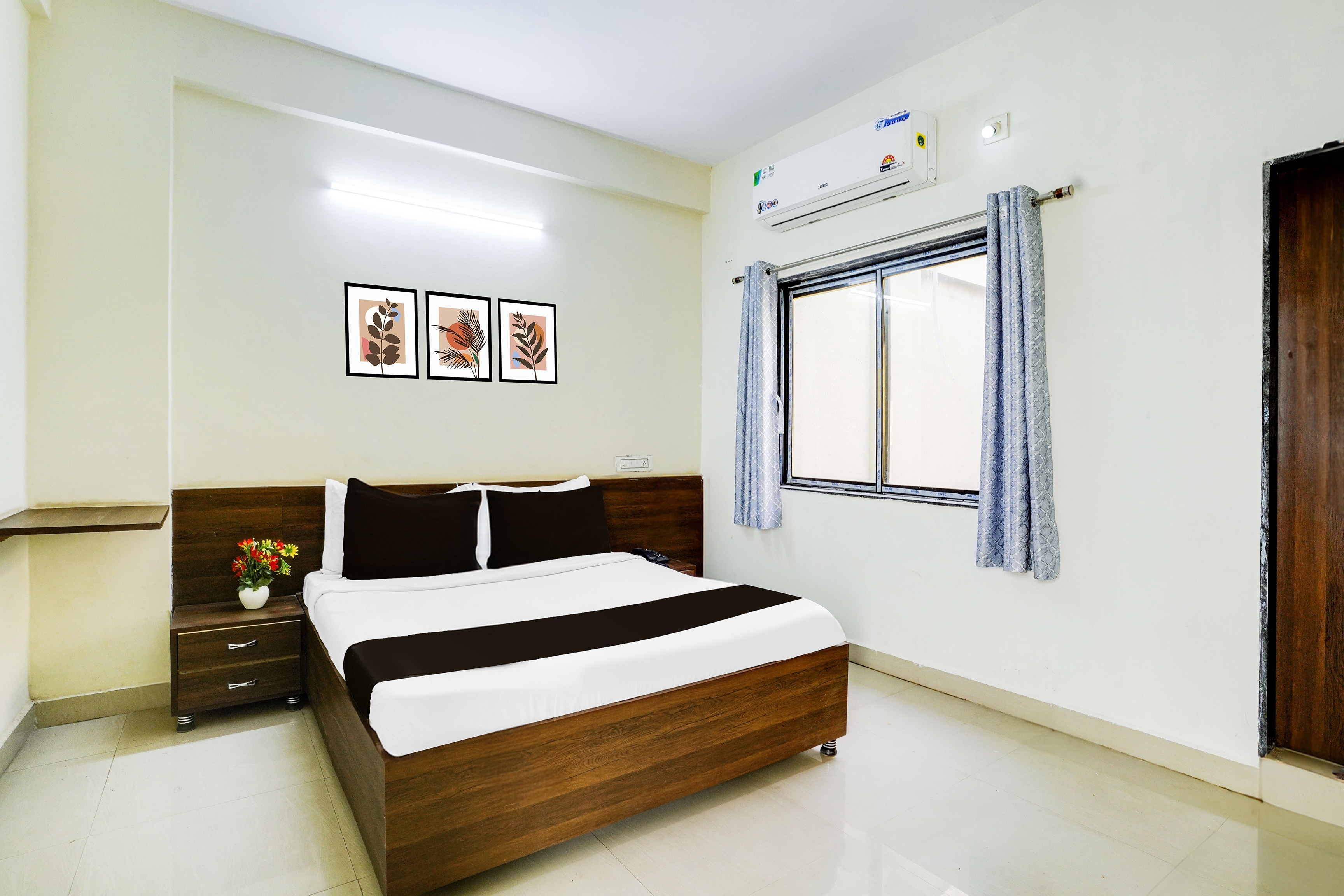 Super Collection O Veraval Railway Station Formerly Hotel Sarvoday ...