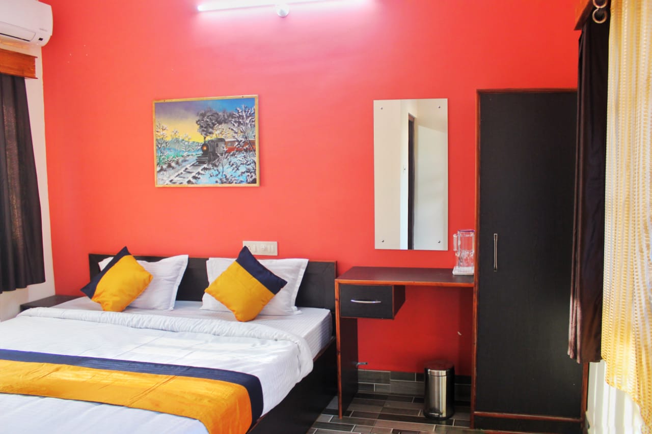 CHHETRIS HOMESTAY 𝗕𝗢𝗢𝗞 Siliguri Homestay