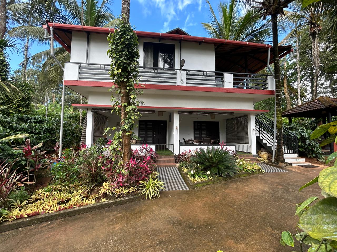Holidayincoorg Nature's Craft Estate Stay 𝗕𝗢𝗢𝗞 Coorg Farm House
