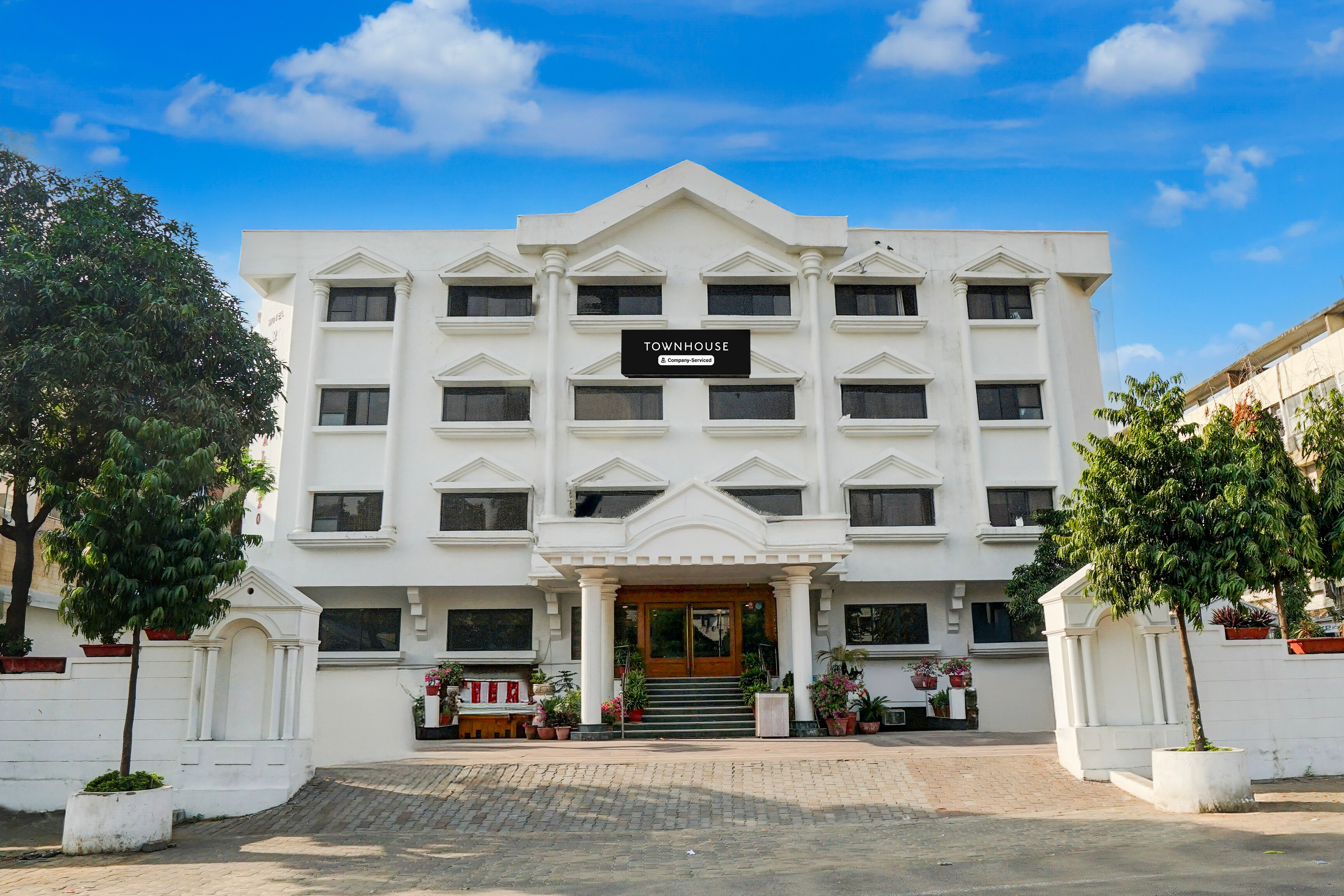 Super Townhouse Subhash Nagar Formerly Royal Palazzo 𝗕𝗢𝗢𝗞 Jaipur Hotel