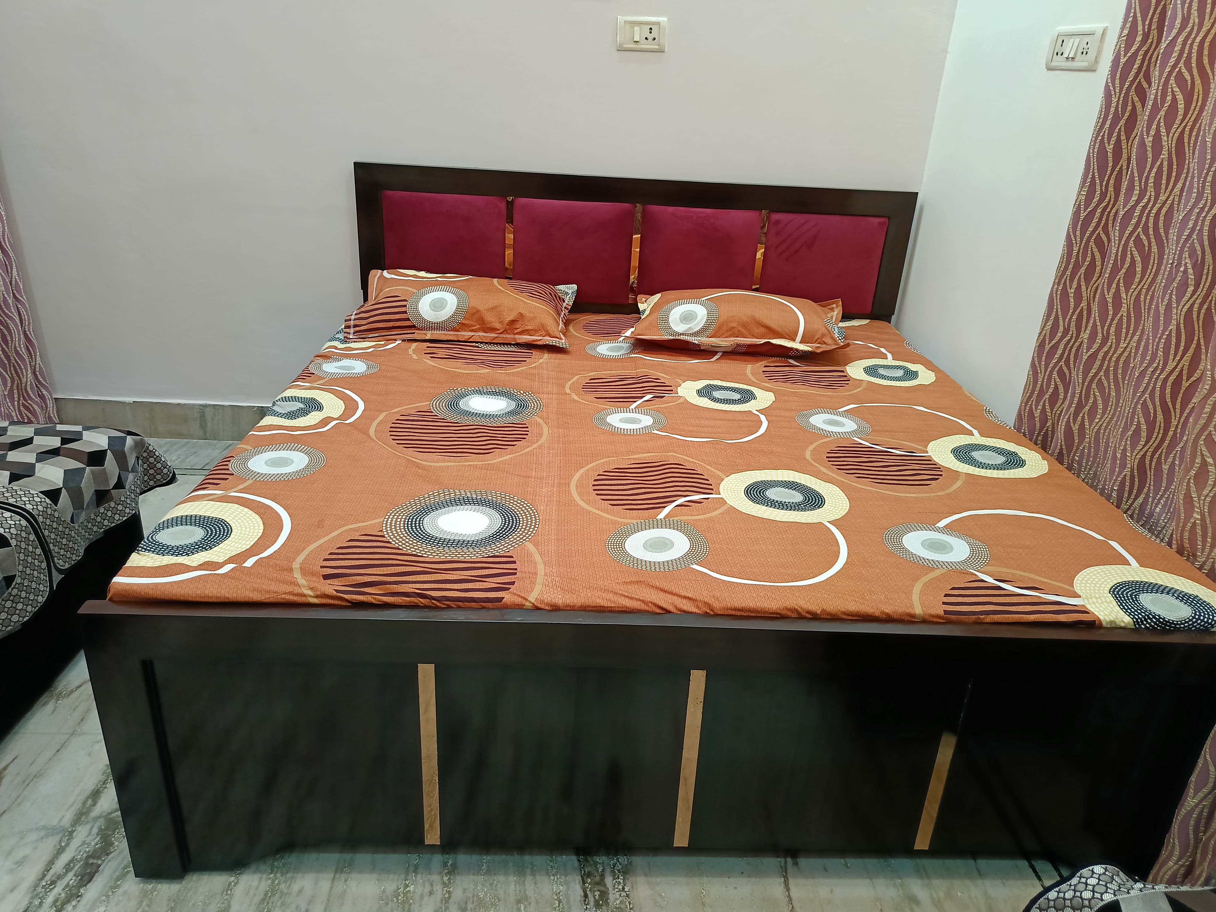 Sai Homestay 𝗕𝗢𝗢𝗞 Ayodhya Homestay