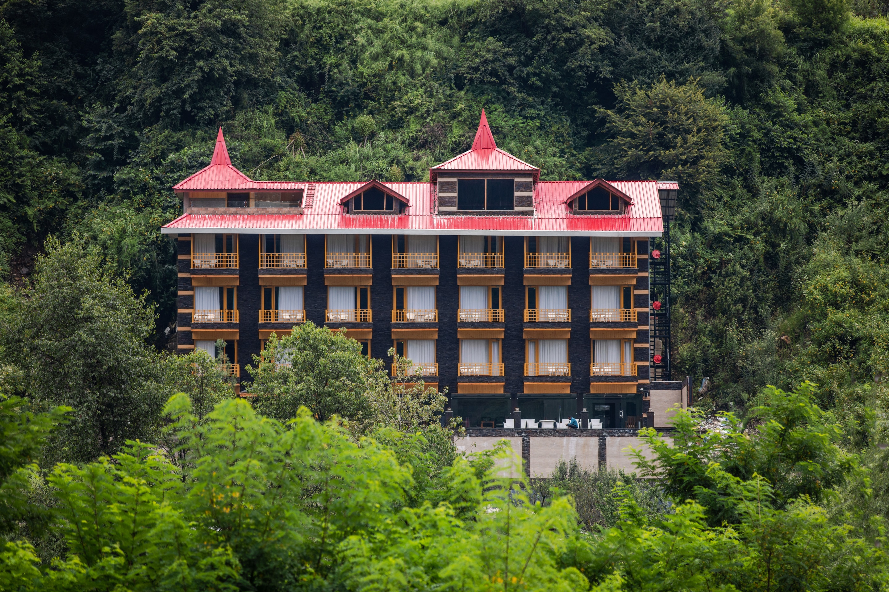 Rooms of Snow White Resort - Central Heating - Breathtaking Moutain ...