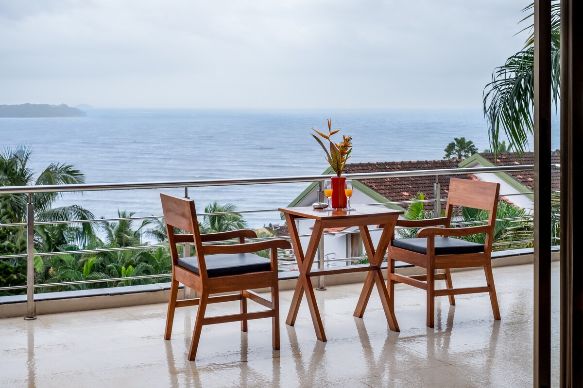 Staymaster Exquisite Edge Water Escape 4BR Pool 𝗕𝗢𝗢𝗞 Goa Villa