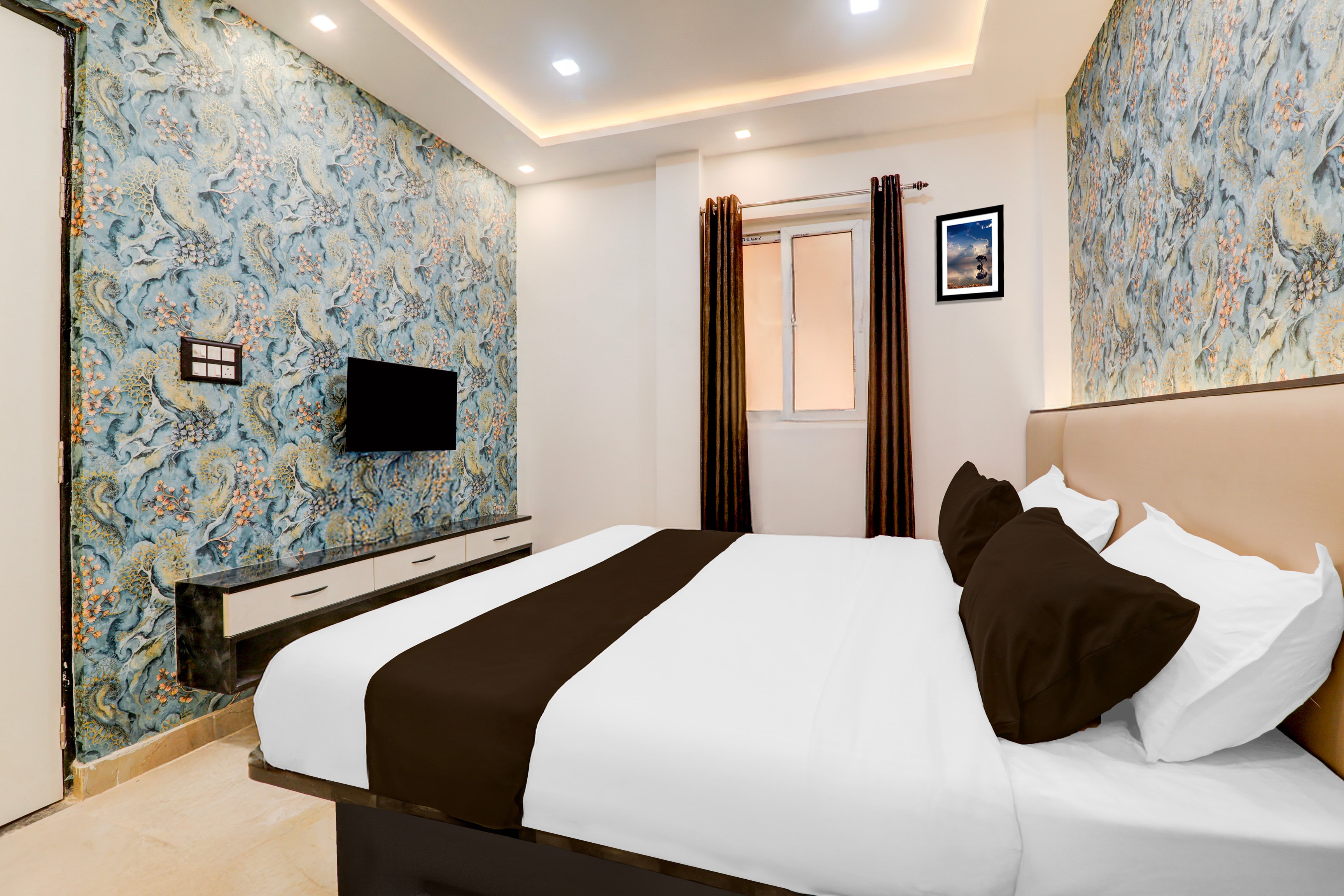 HOTEL O APPLE INN BEHIND STATE BANK OF INDIA Lucknow - Reviews, Photos ...