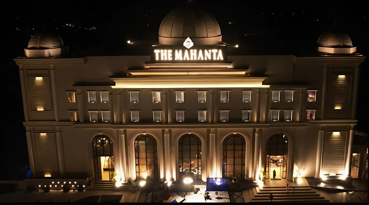 The Mahanta Hotel and Resort 𝗕𝗢𝗢𝗞 Meerut Hotel