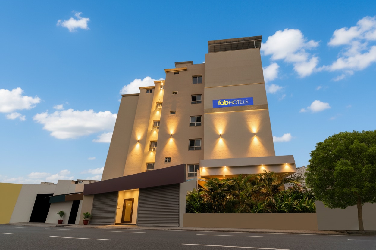 FabHotel Arastu Plaza - Nr. Nampally Railway Station 𝗕𝗢𝗢𝗞 Hyderabad Hotel