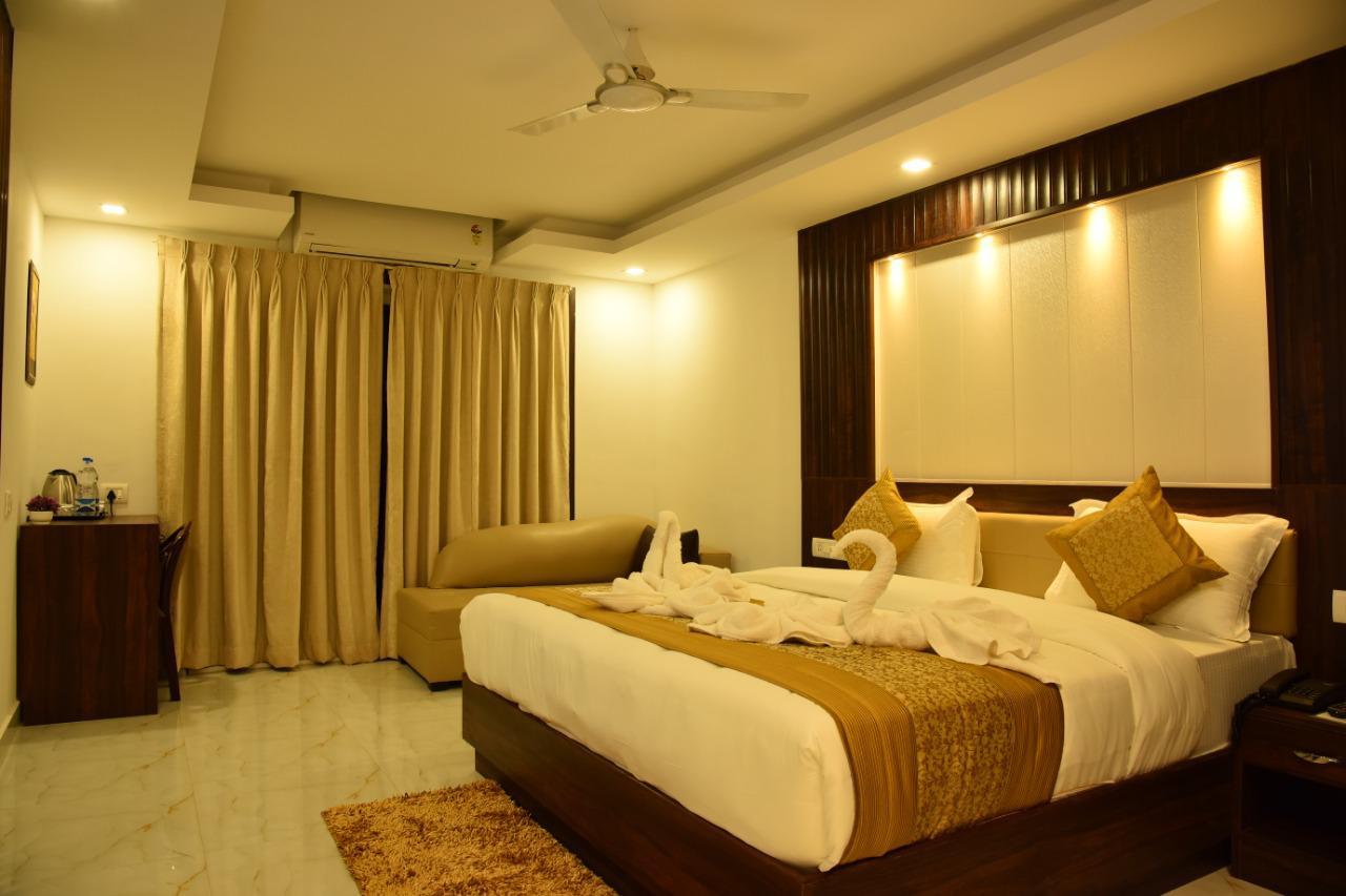 De Falcon Goa Beach Resorts Goa - Reviews, Photos & Offer