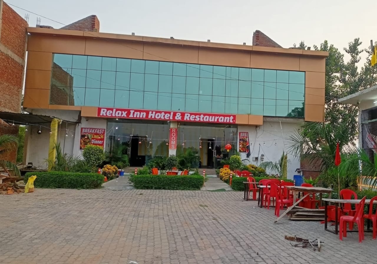 Relax inn hotel and restaurant 𝗕𝗢𝗢𝗞 Karhal Hotel