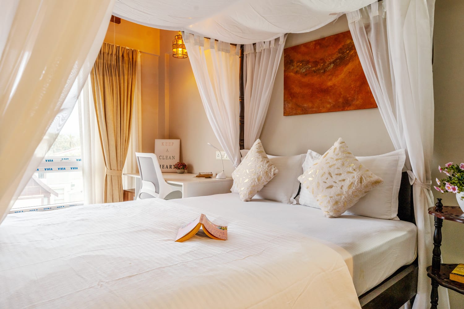 White Feather Castle, Candolim, Goa 𝗕𝗢𝗢𝗞 Goa Apartment