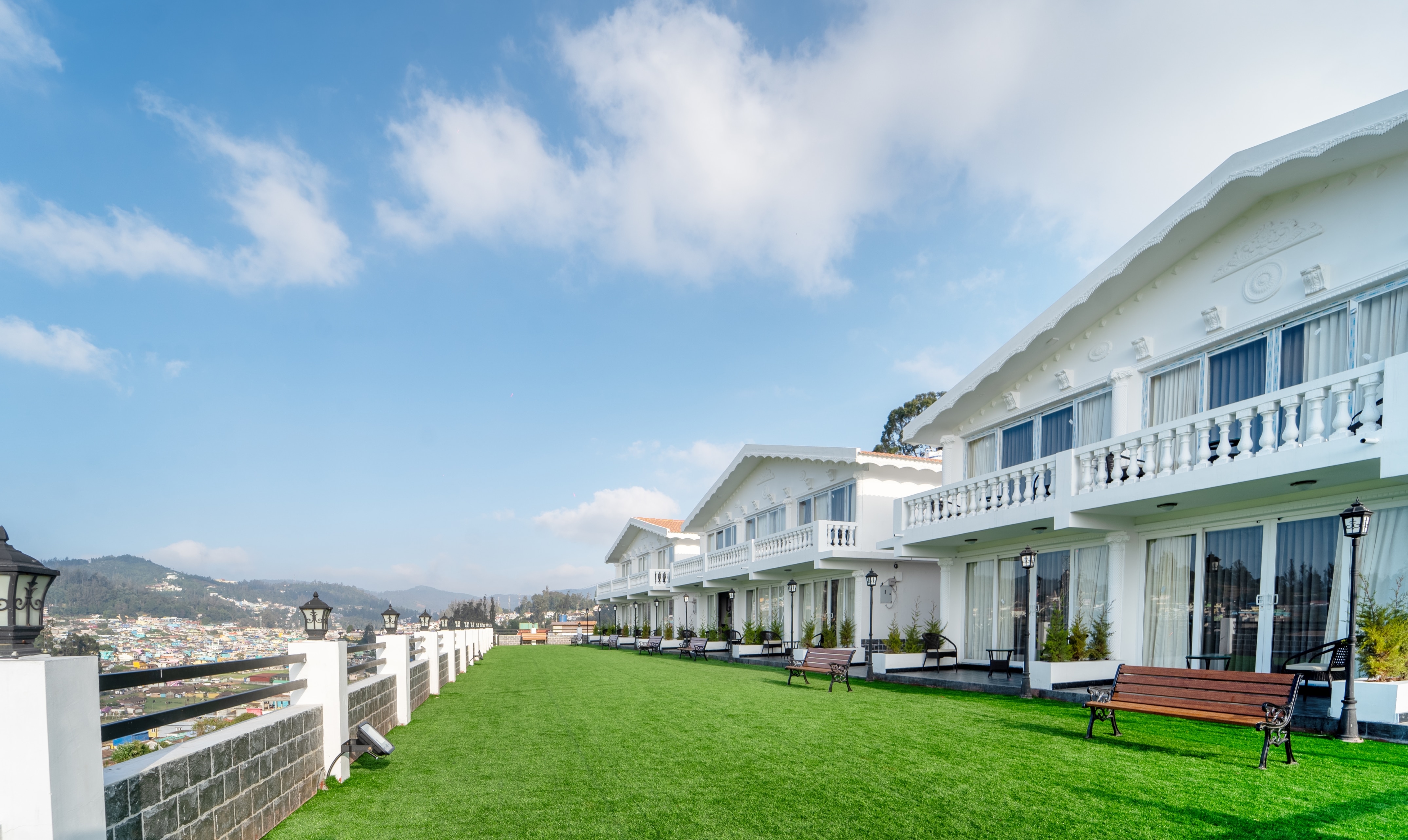Treebo Skydale Premium Suites, 1500 Mtrs From Ooty Lake 𝗕𝗢𝗢𝗞 Ooty Hotel