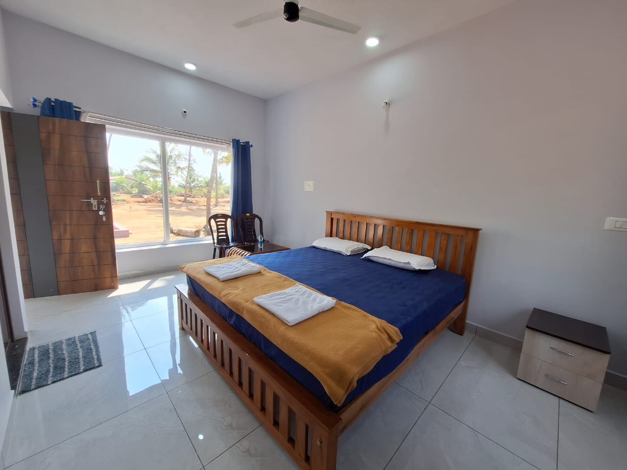 Bele Beach Front Inn Gokarna Homestay Gokarna - Reviews, Photos & Offer