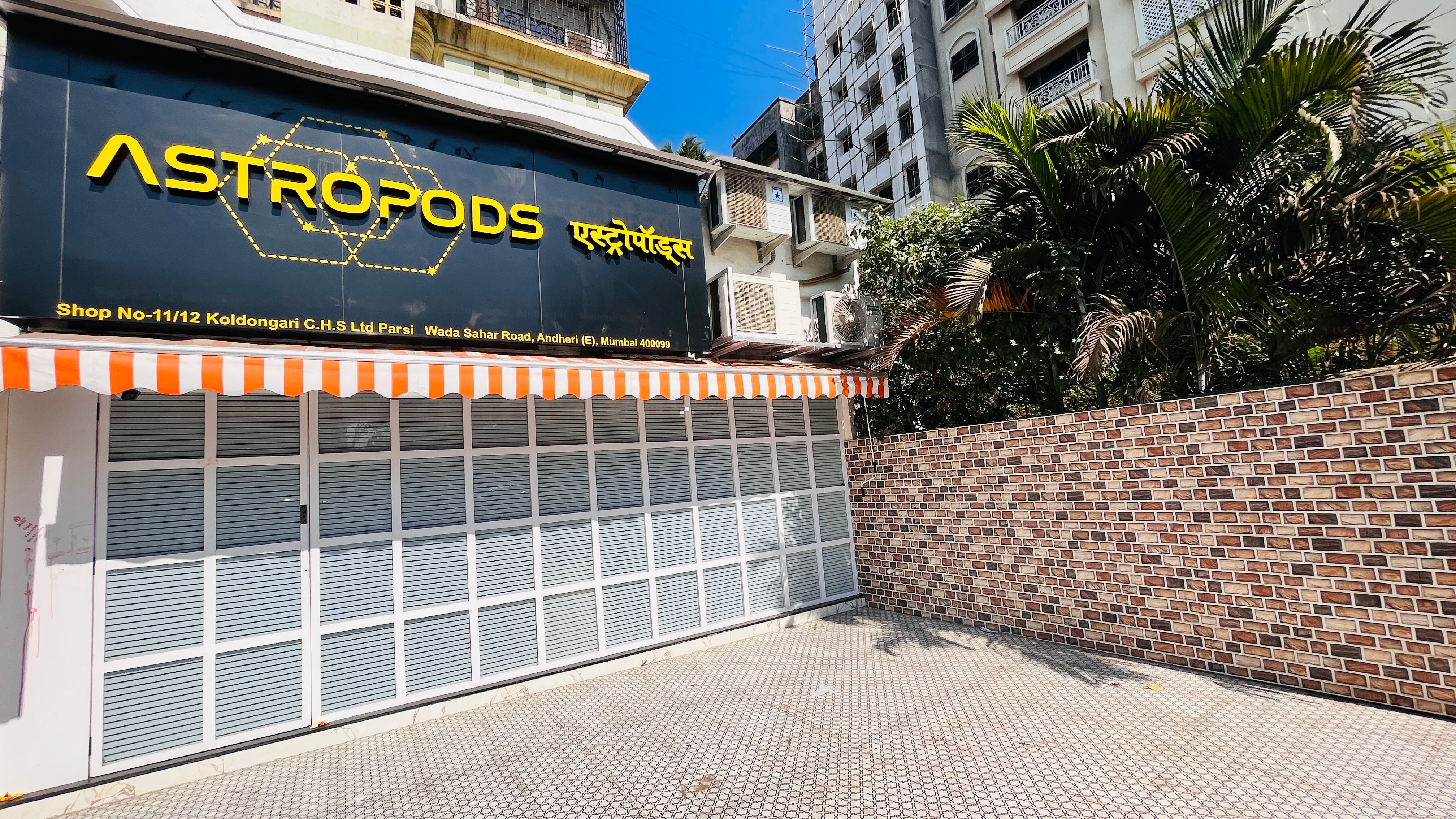 Astropod 𝗕𝗢𝗢𝗞 Mumbai Guest House