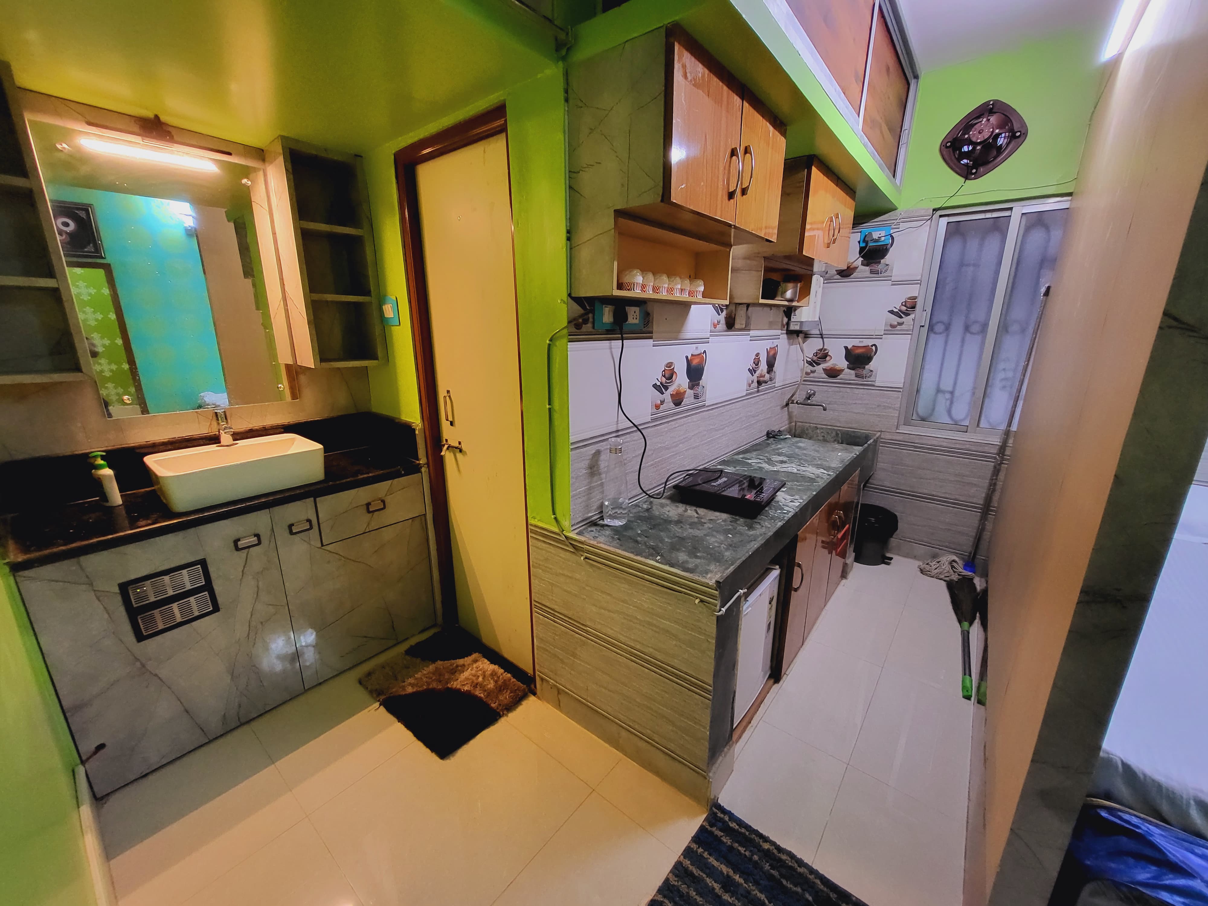 Golden Sun 1BHK Entire Apartment On The Beach 𝗕𝗢𝗢𝗞 Puri Apartment