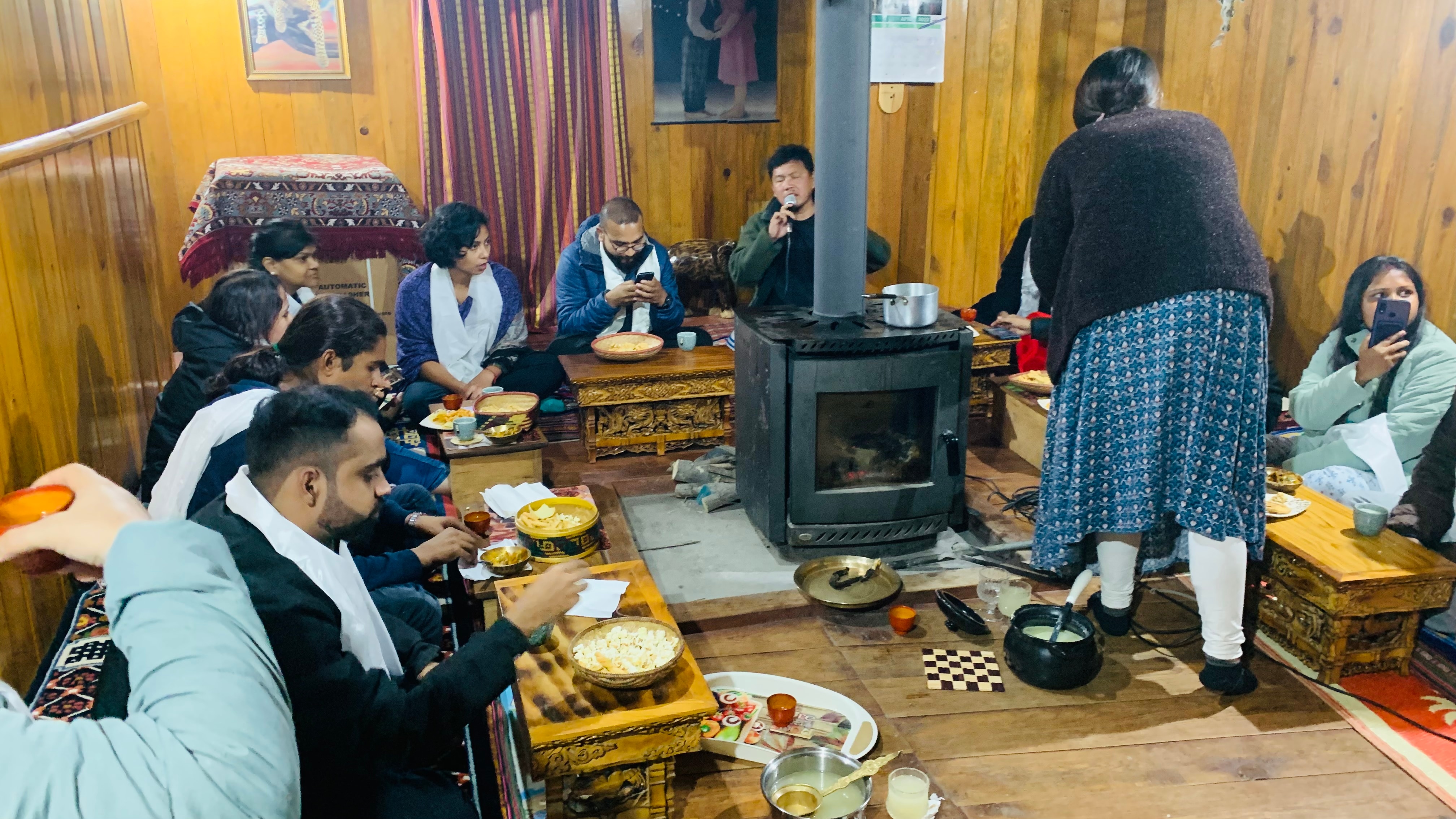 10Lucky Homestay Bomdila - Reviews, Photos & Offer