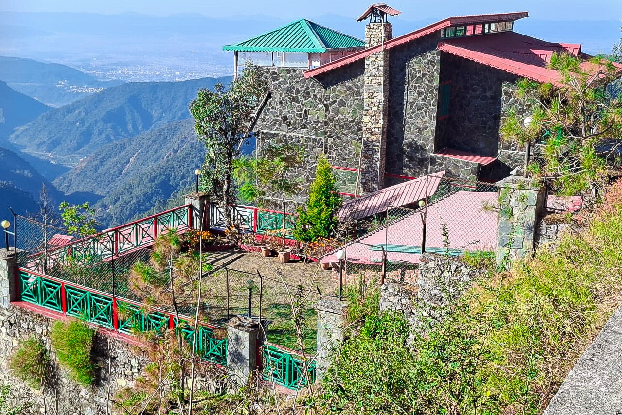 Veenus Cottage | Entire 5 BR Cottage 𝗕𝗢𝗢𝗞 Mussoorie Homestay