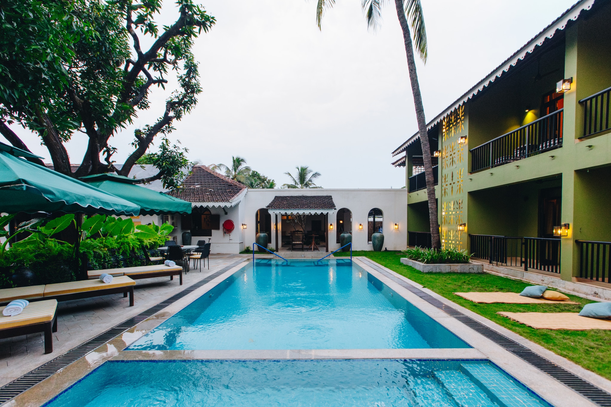 The Project Cafe and Hotel 𝗕𝗢𝗢𝗞 Goa Villa