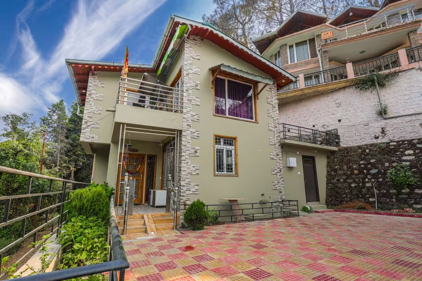 3BHK Neem Karoli Green Valley Luxury Homestay 𝗕𝗢𝗢𝗞 Bhowali Villa