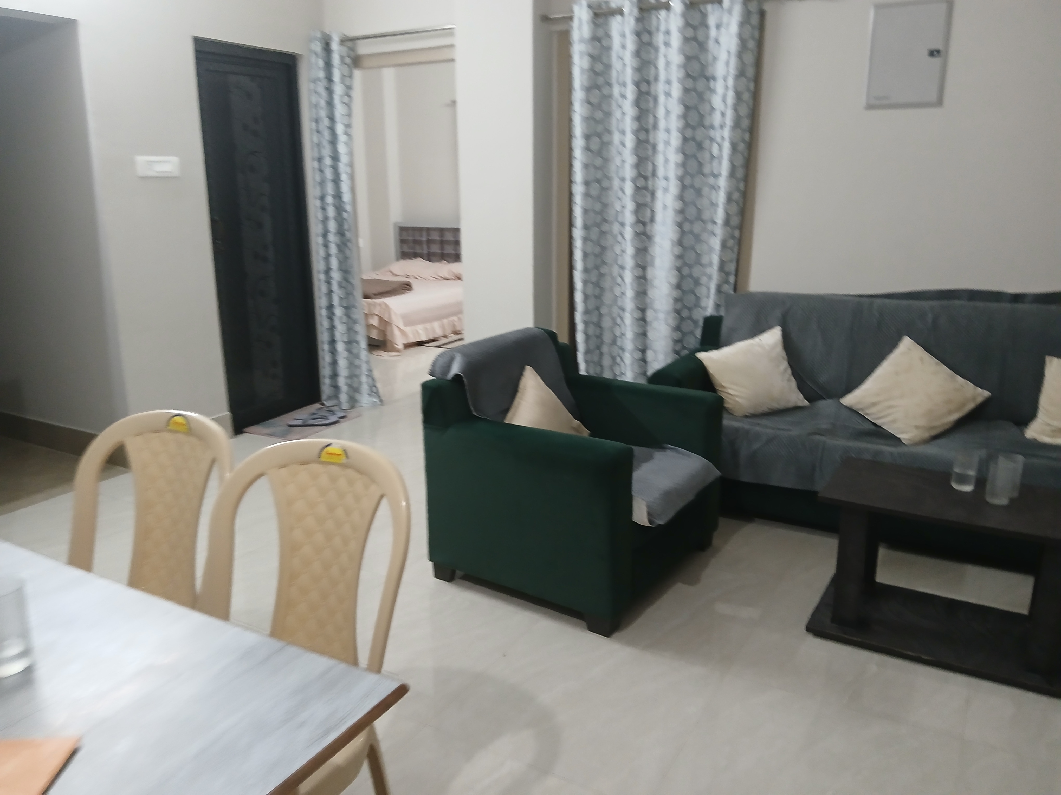 BERAKHA DORMITORY 𝗕𝗢𝗢𝗞 Guwahati Homestay